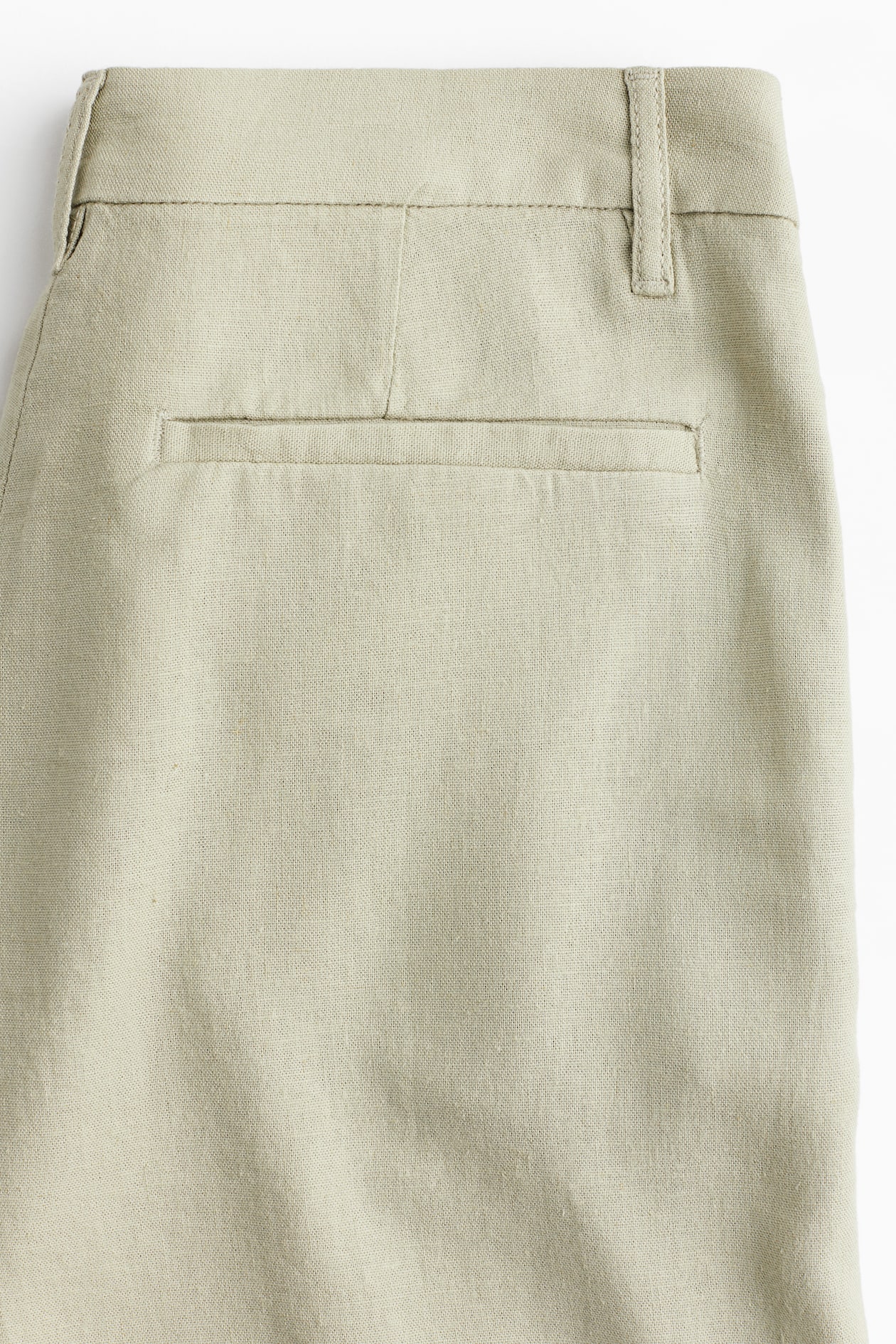Women's Light dusty green Knee-Length Linen-Blend Shorts | H&M CA