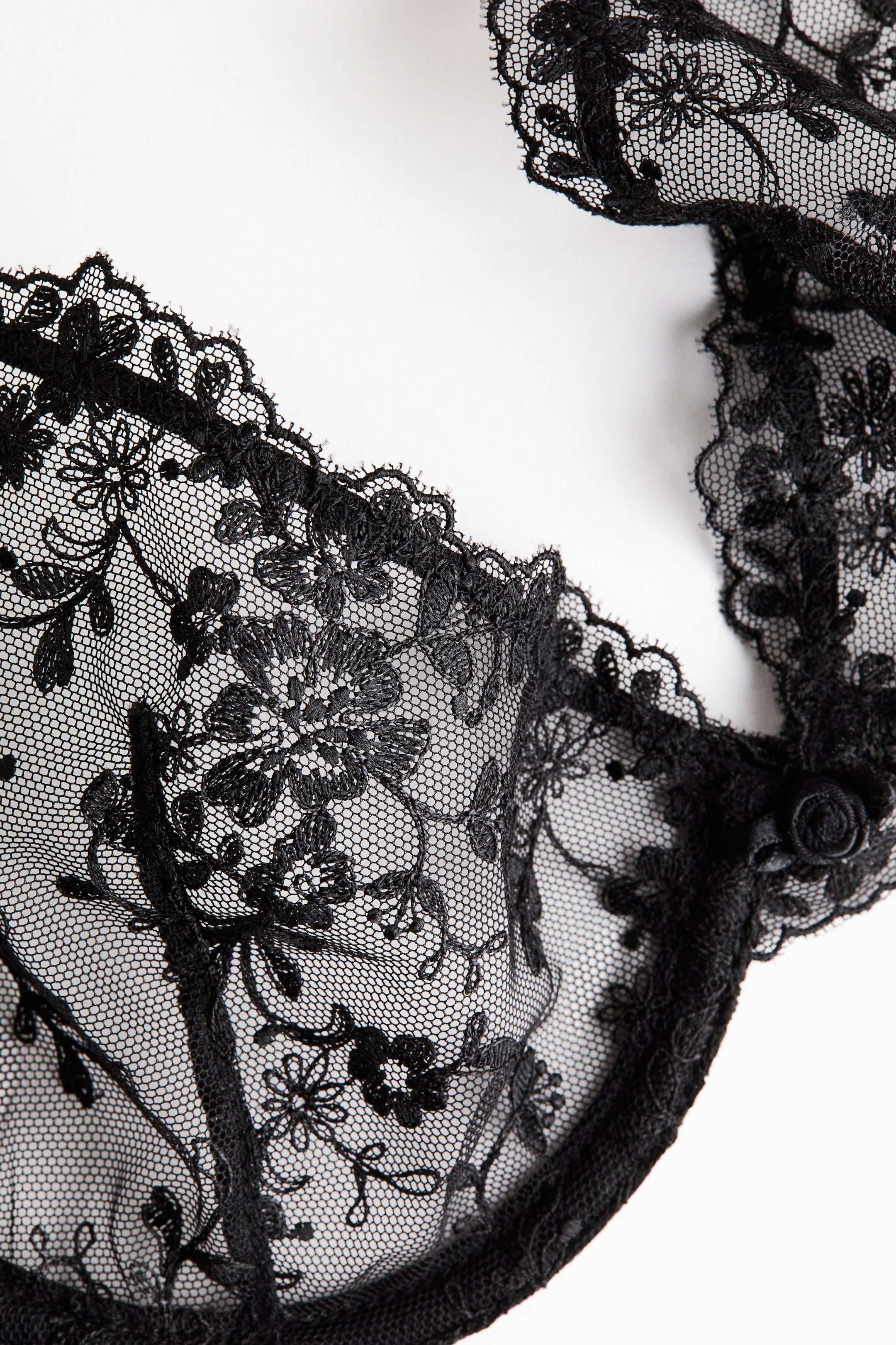 Underwired embroidered bra - Black - Ladies | H&M