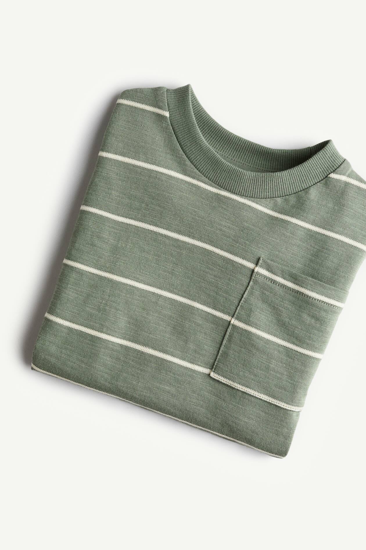 Chest-pocket T-shirt - Khaki green/Striped - Kids | H&M IN