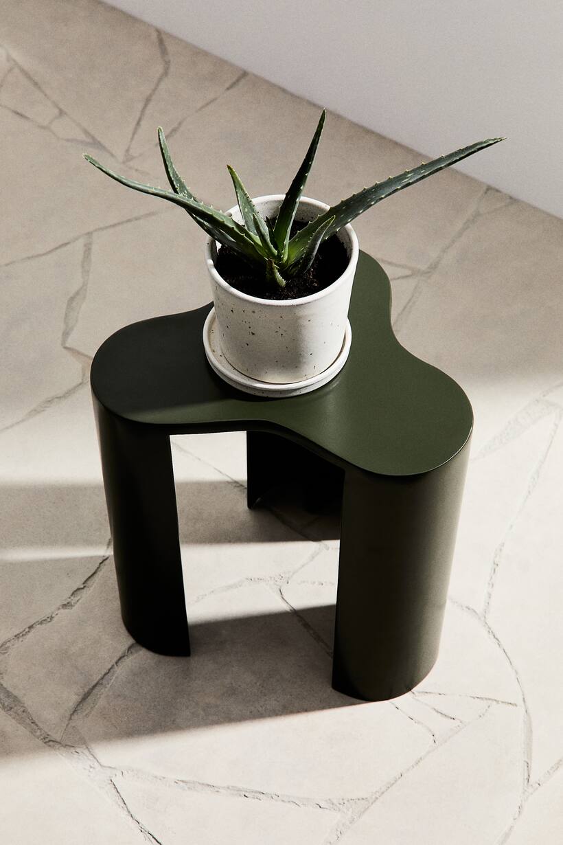 Metal side table - Dark green - Home All | H&M GB