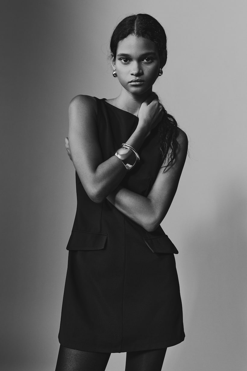 Vestido con cuello de ojal - Negro - Ladies | H&M MX