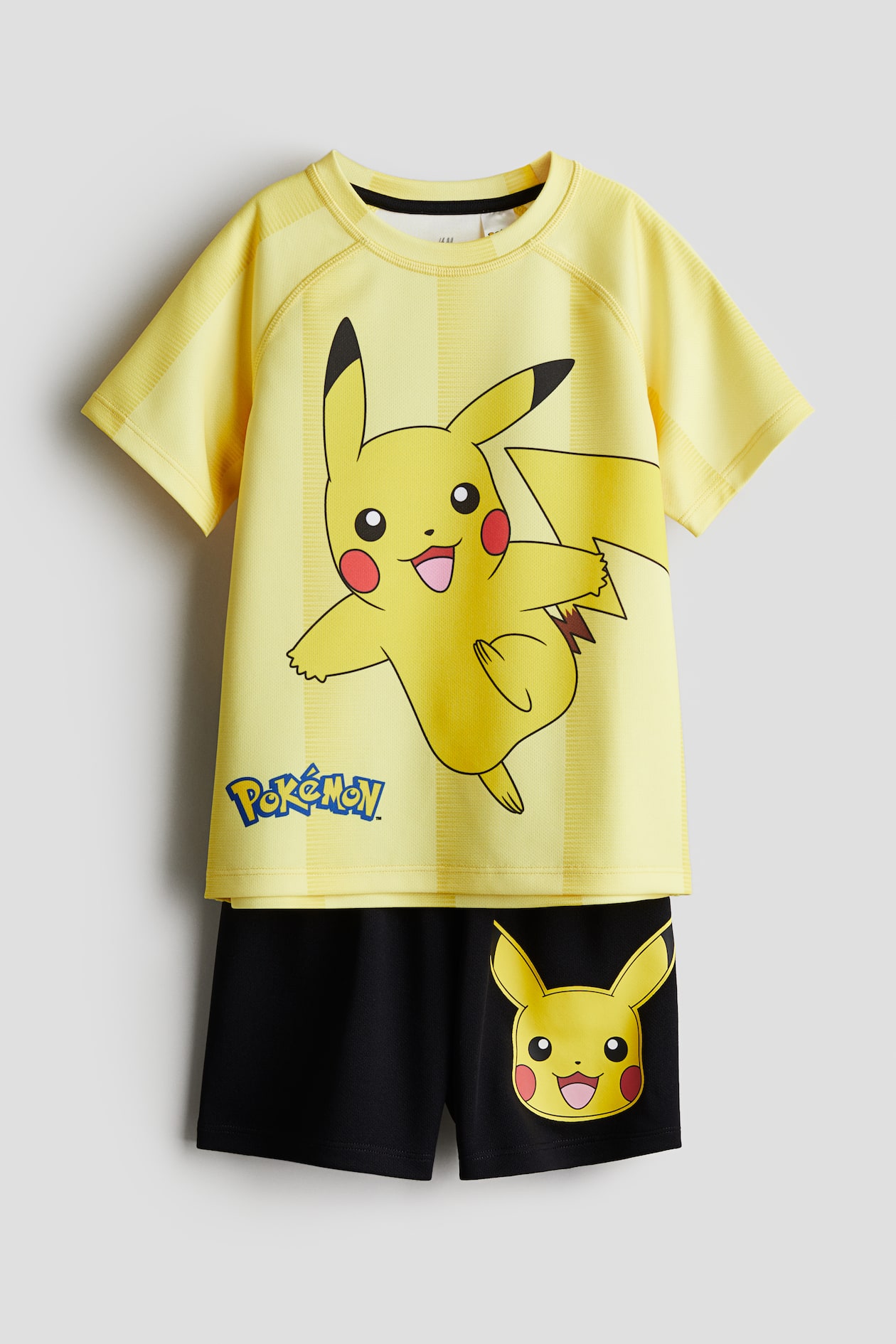 Yellow/Pokémon 2-piece football set for kids | H&M GB