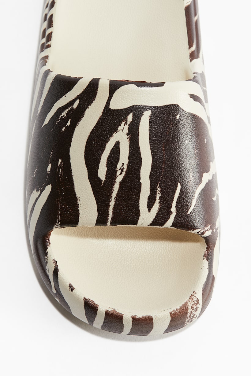 Pool slides - Brown/Zebra print - Ladies | H&M GB