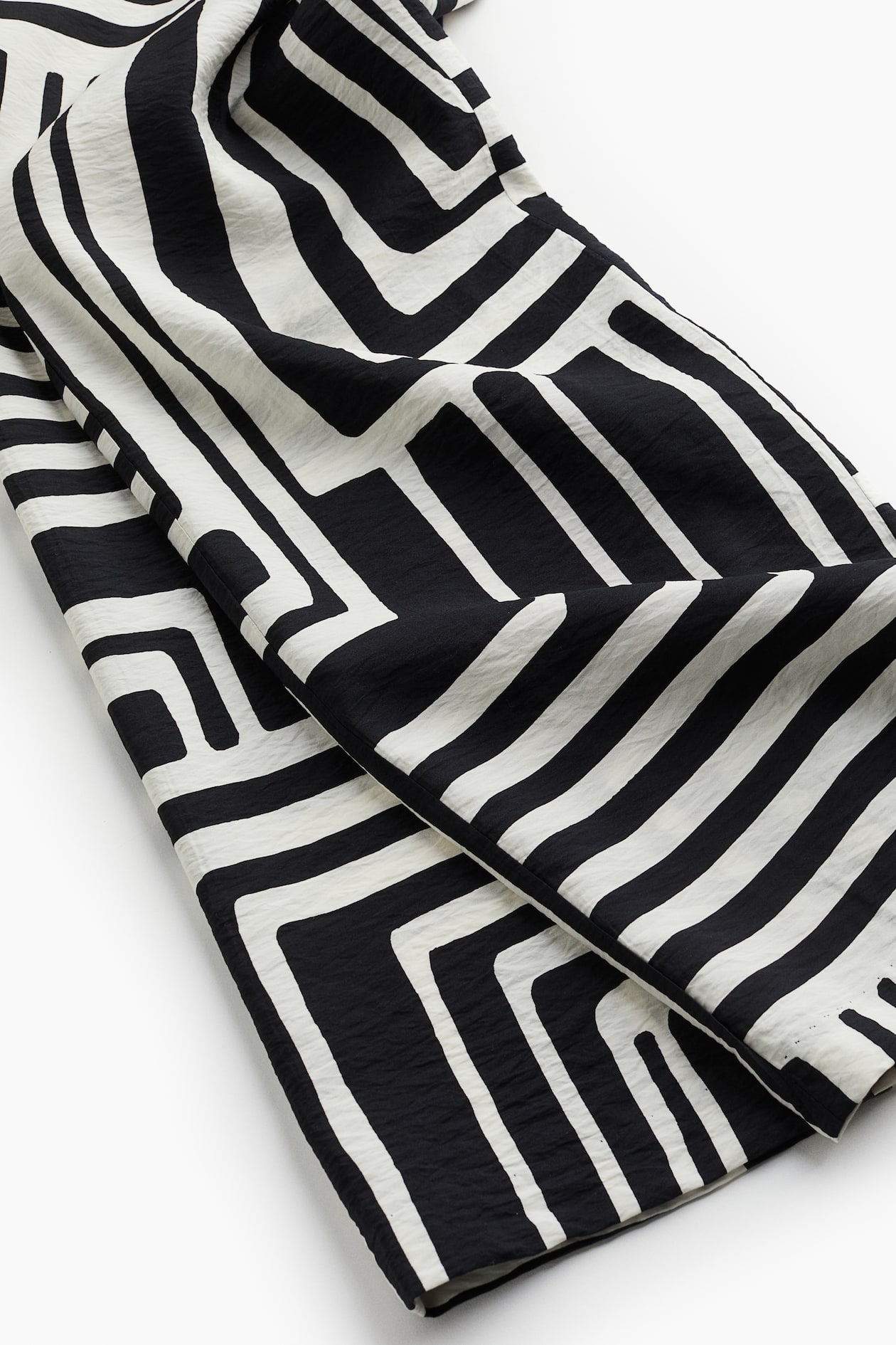 Women's Black/Patterned Wide trousers | H&M IN
