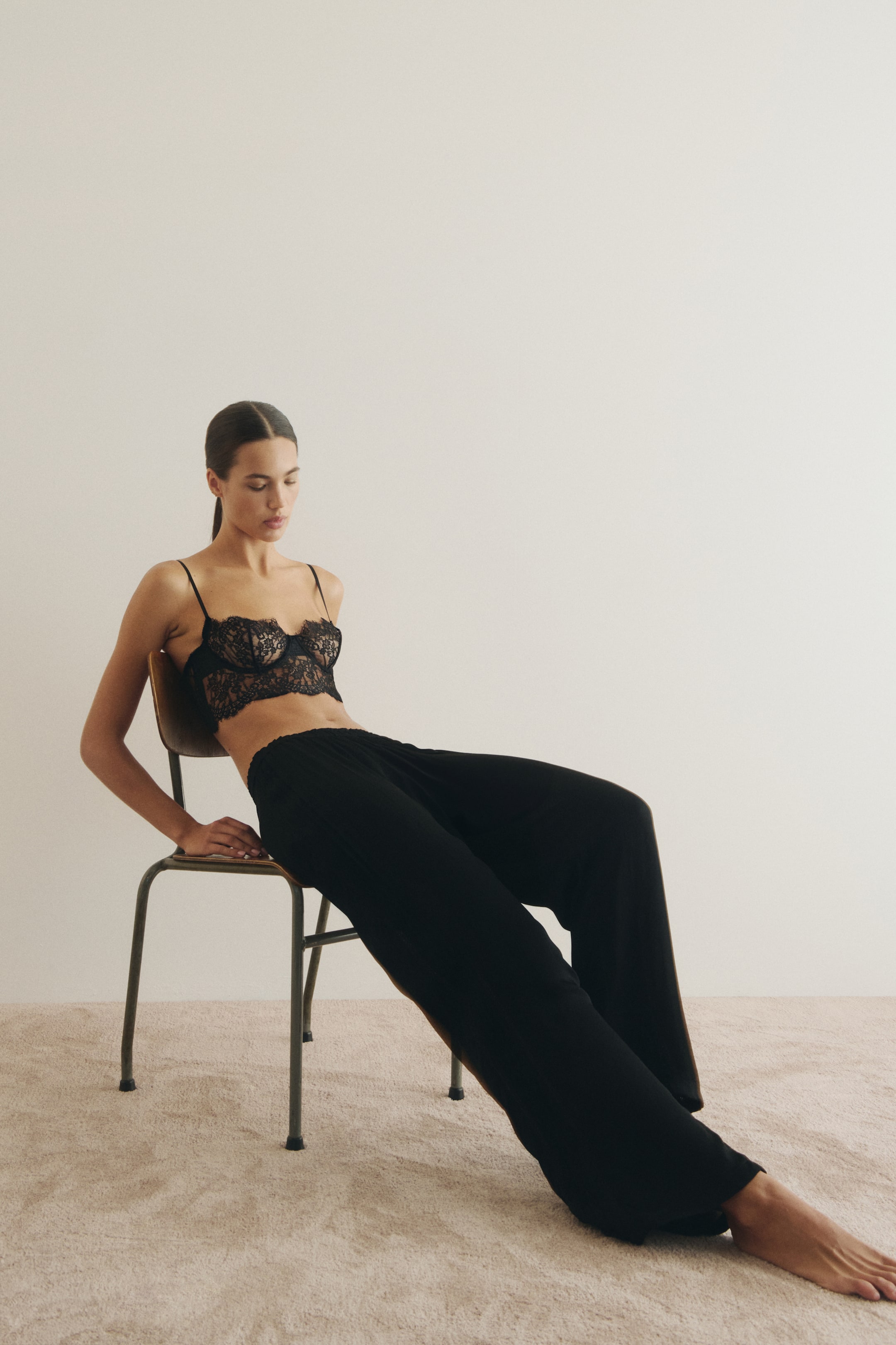 Lace bustier - Black - Ladies | H&M IN