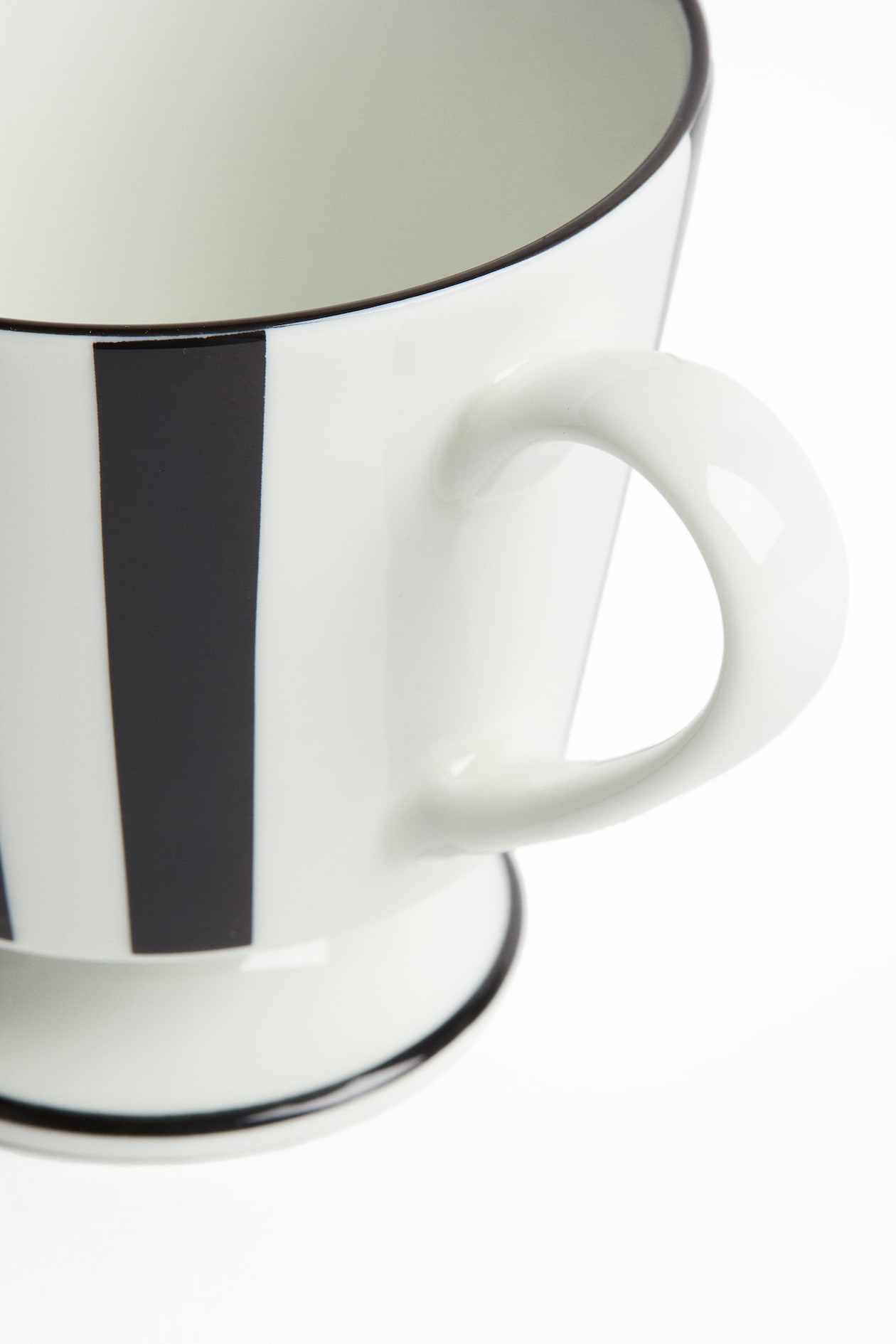 Footed Porcelain Mug - Black/striped - Home All | H&M US