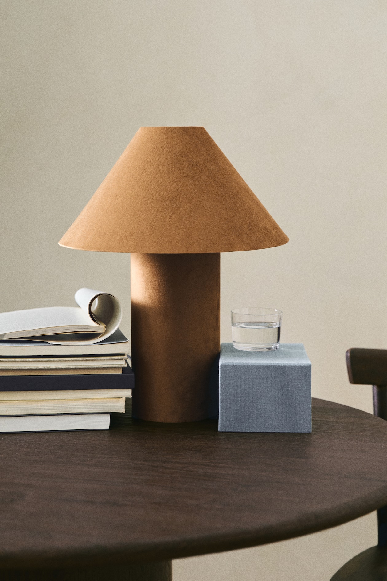 Brown Bouclé-weave table lamp at H&M Home - Lighting | H&M CA