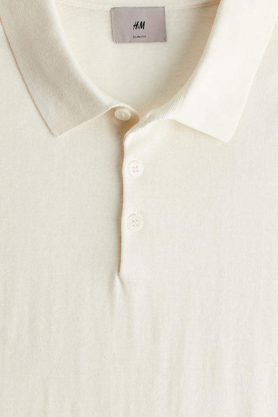 Playera polo Slim Fit en mezcla de seda - Crema - Men | H&M MX