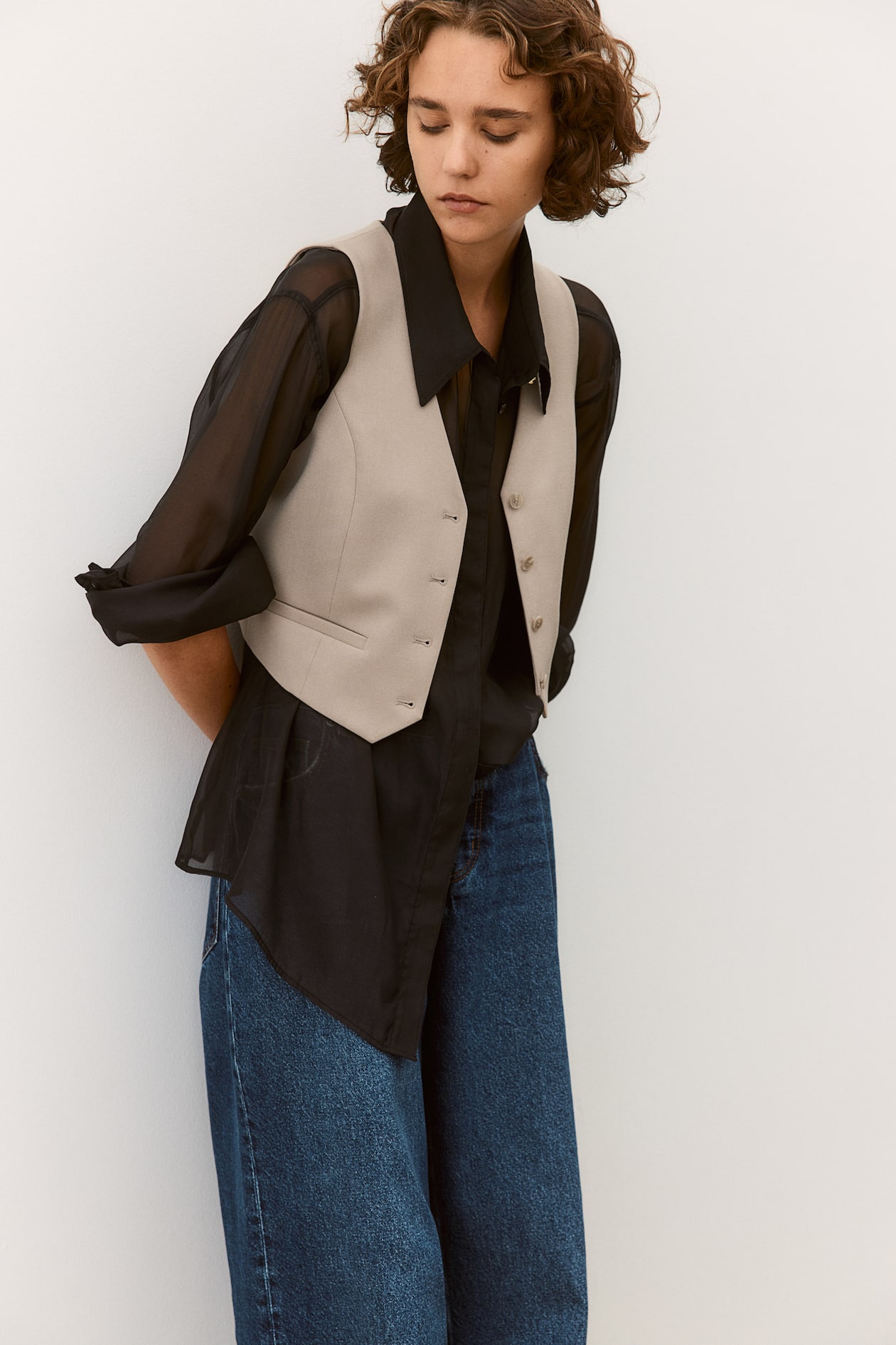 Dámske saká a vesty | Kostýmové, krátke a dlhé | H&M SK