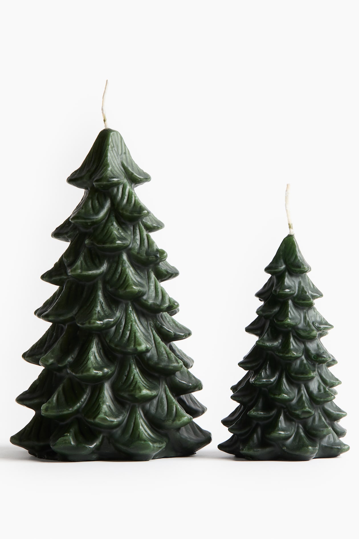 Dark green Small fir-tree-shaped candle at H&M Home | H&M IE