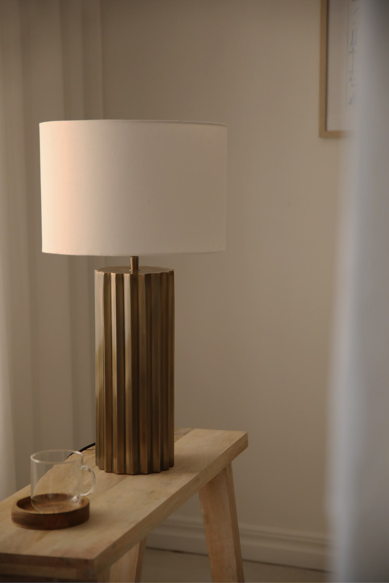 Hashira Lampe De Table - Laiton Antique/blanc - Markslöjd - Home All ...
