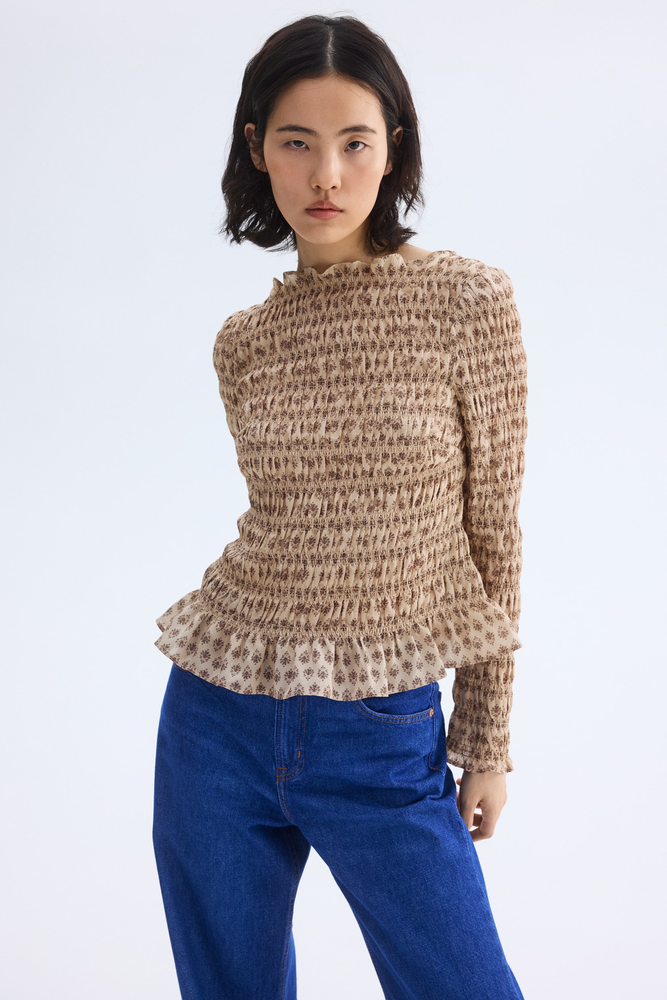 Smocked top - Beige/Floral - Ladies | H&M IE