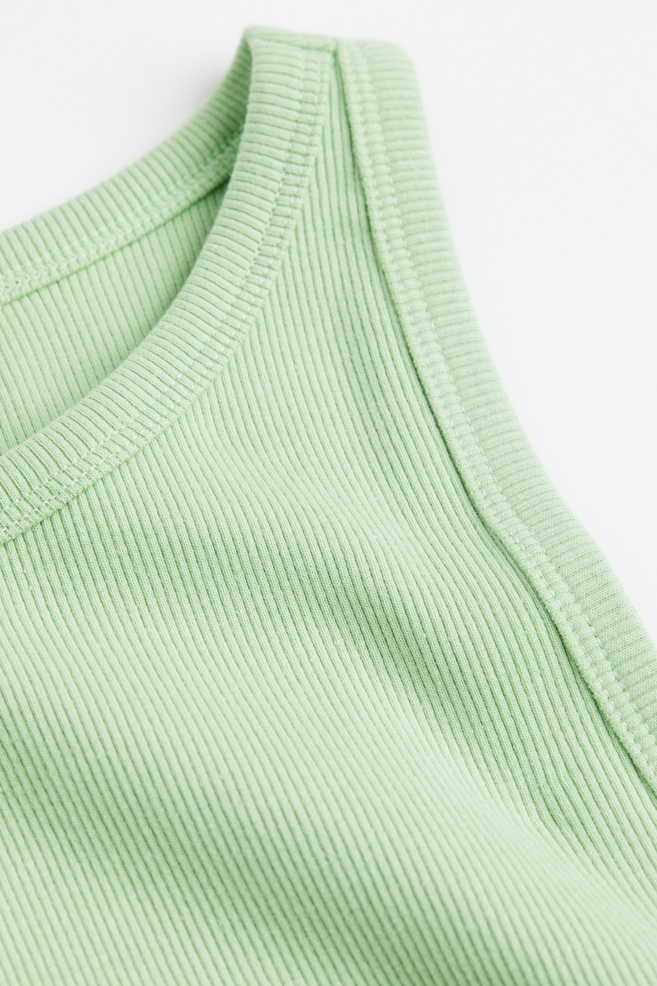 Women's Light green Cropped vest top | H&M IN