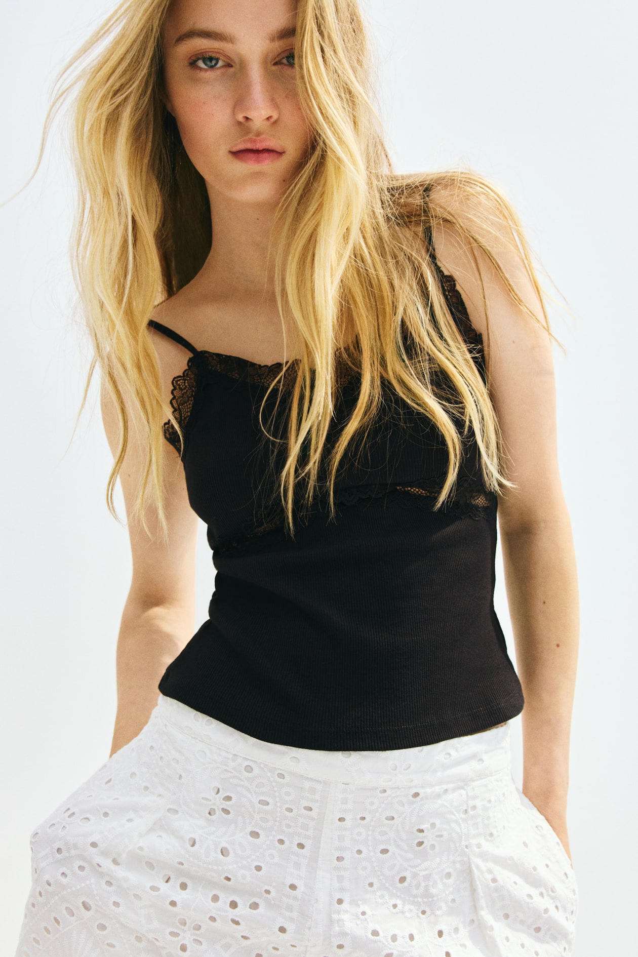 Top de alças com renda - Preto - SENHORA | H&M PT
