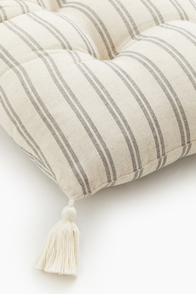 Rectangular tasselled cushion - Light beige/Striped - Home All | H&M GB