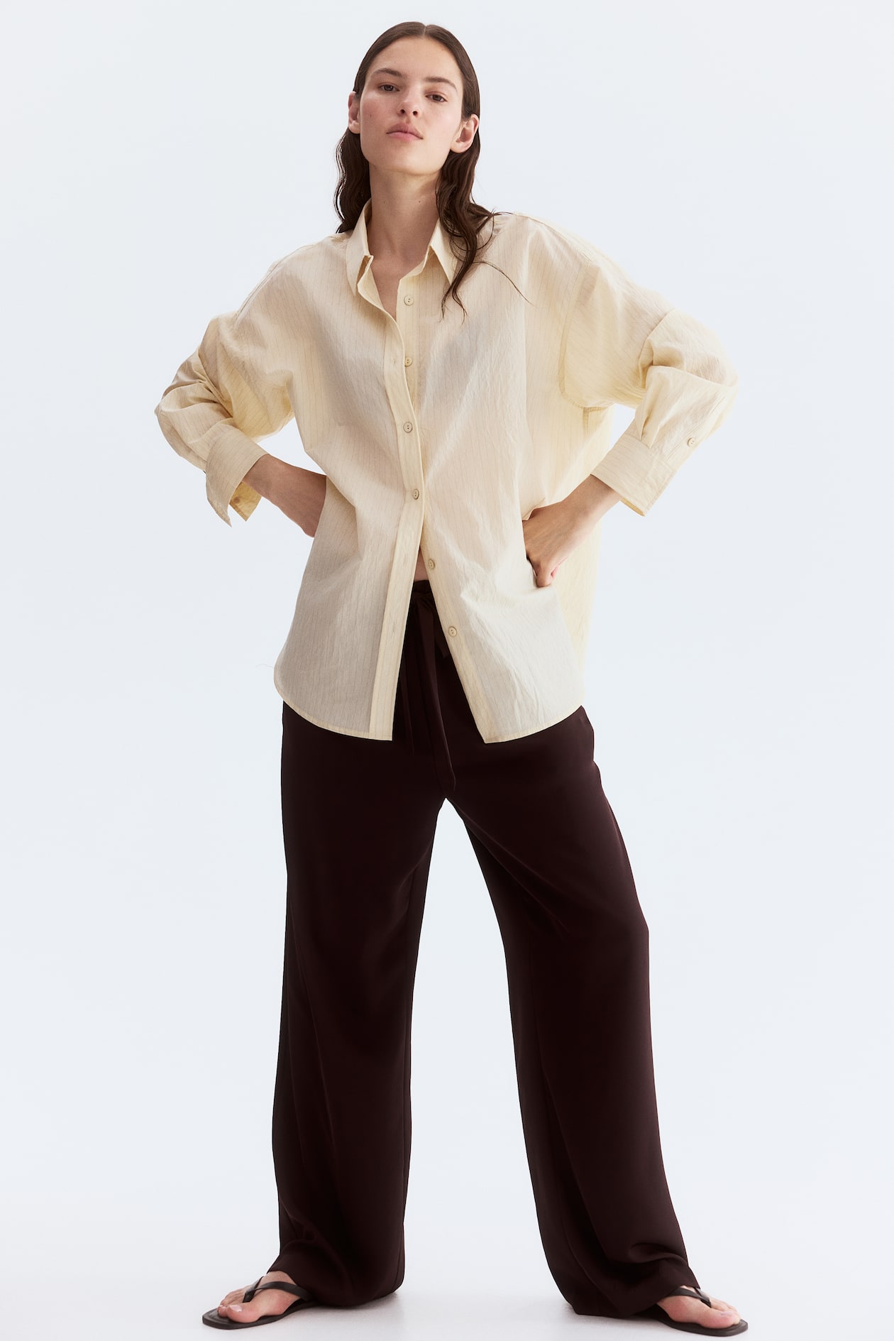 Broek van keper met trekkoord - Bordeauxrood - DAMES | H&M BE