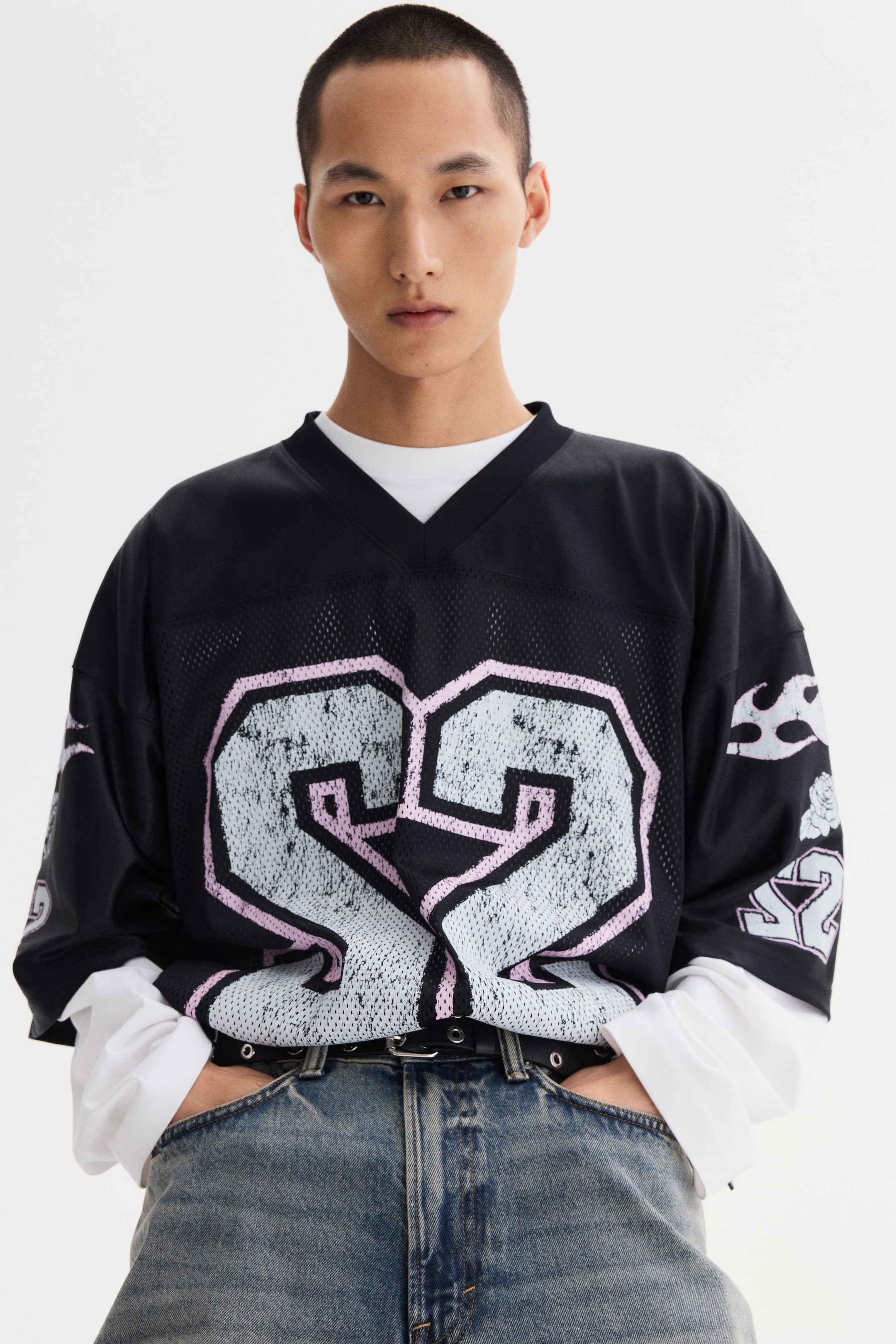 Men’s Black/22 Oversized Printed Mesh T-Shirt | H&M CA