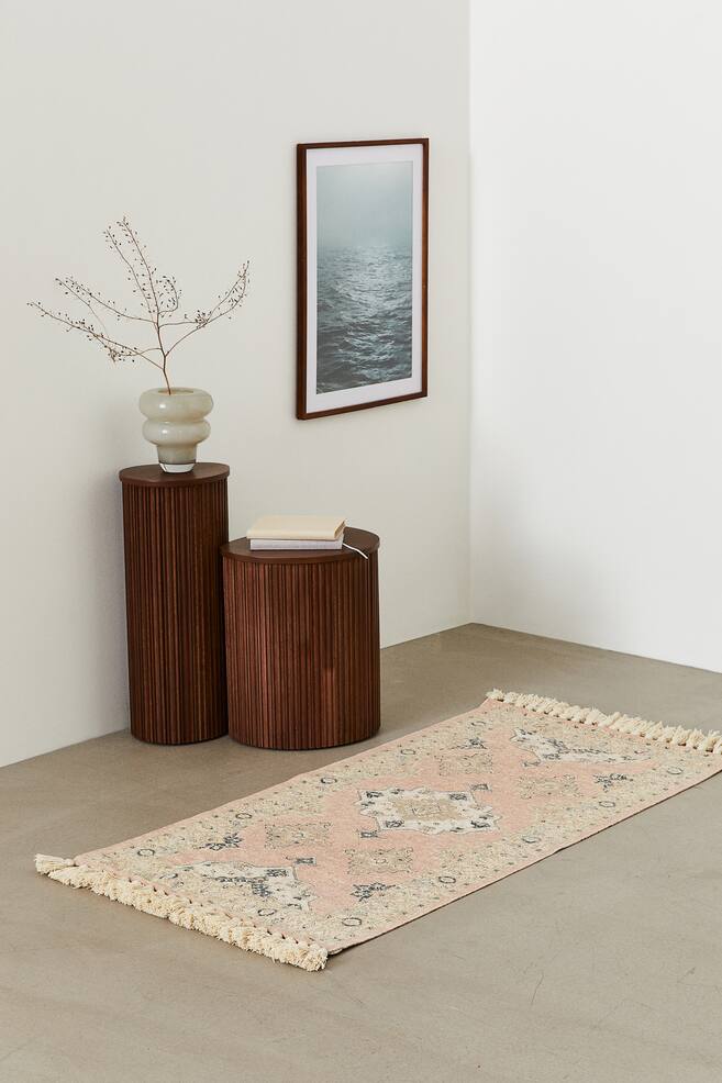 Powder pink/patterned Patterned Rug with Fringe at H&M Home | H&M CA
