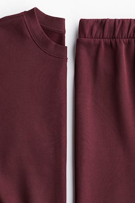 2-Piece Sweatshirt and Joggers Set - Burgundy - Ladies | H&M US