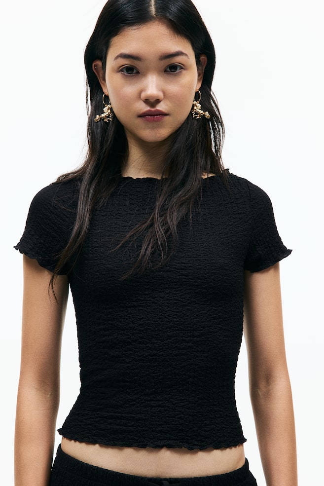 Crinkled Top with Overlocked Trim - Black - Ladies | H&M US