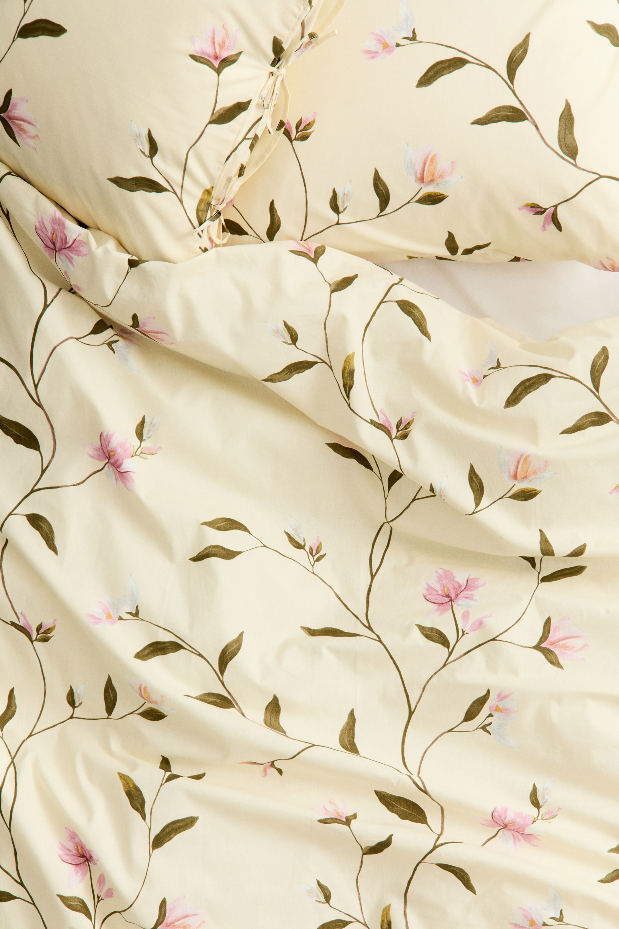 Light beige/floral Cotton King/Queen Duvet Cover Set at H&M Home | H&M CA