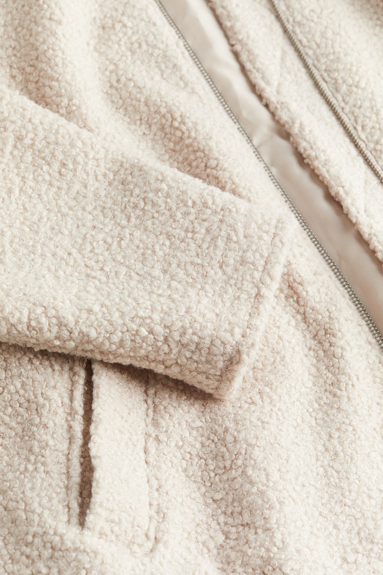 Women's Light beige Oversized Teddy Fleece Bomber Jacket | H&M CA