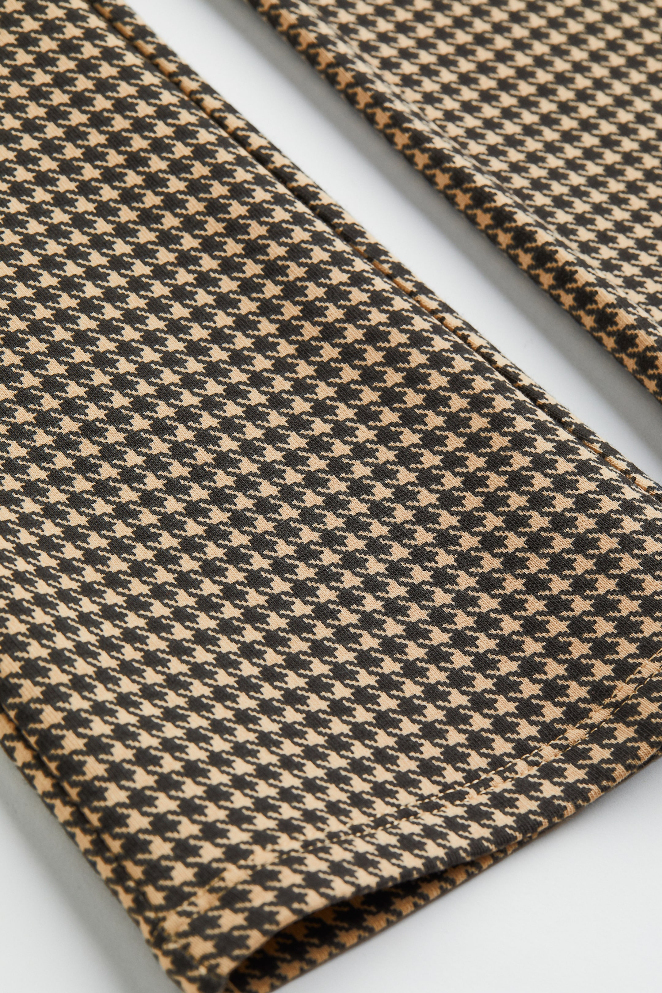 Flared leggings - Beige/houndstooth-patterned - Kids | H&M PH