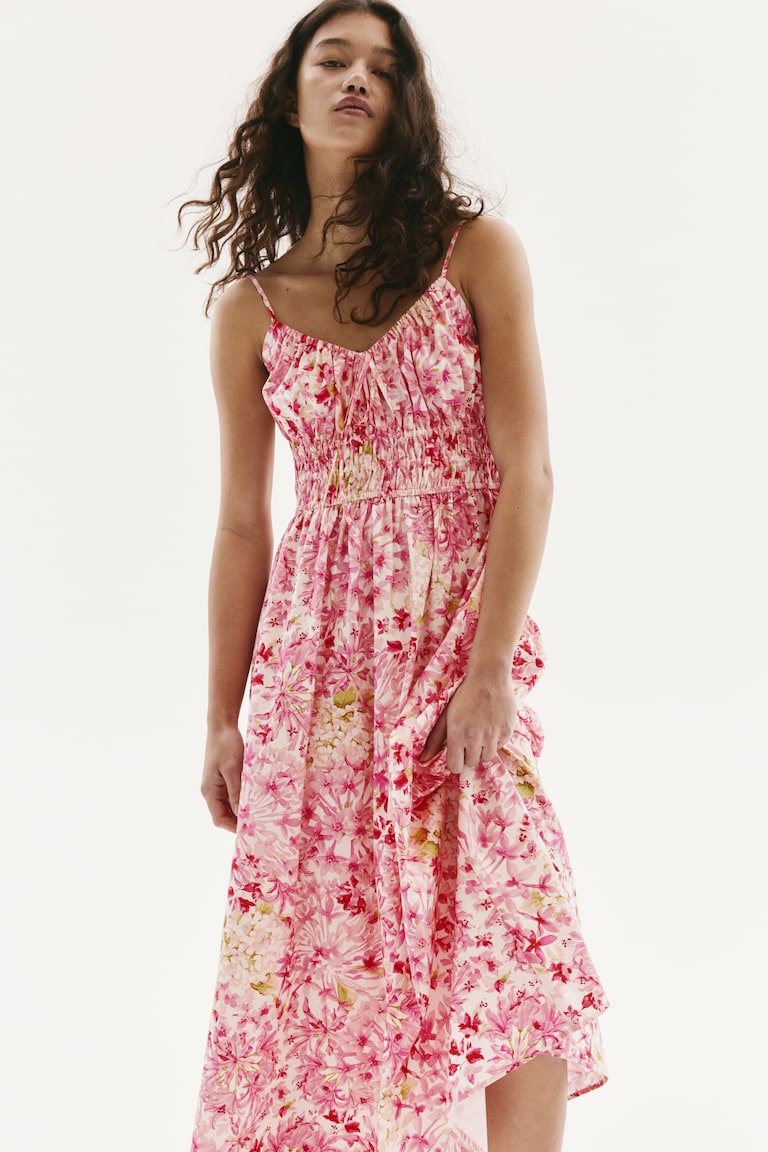 Trägerkleid aus Baumwolle - Cremefarben/Rosa geblümt - DAMEN | H&M CH
