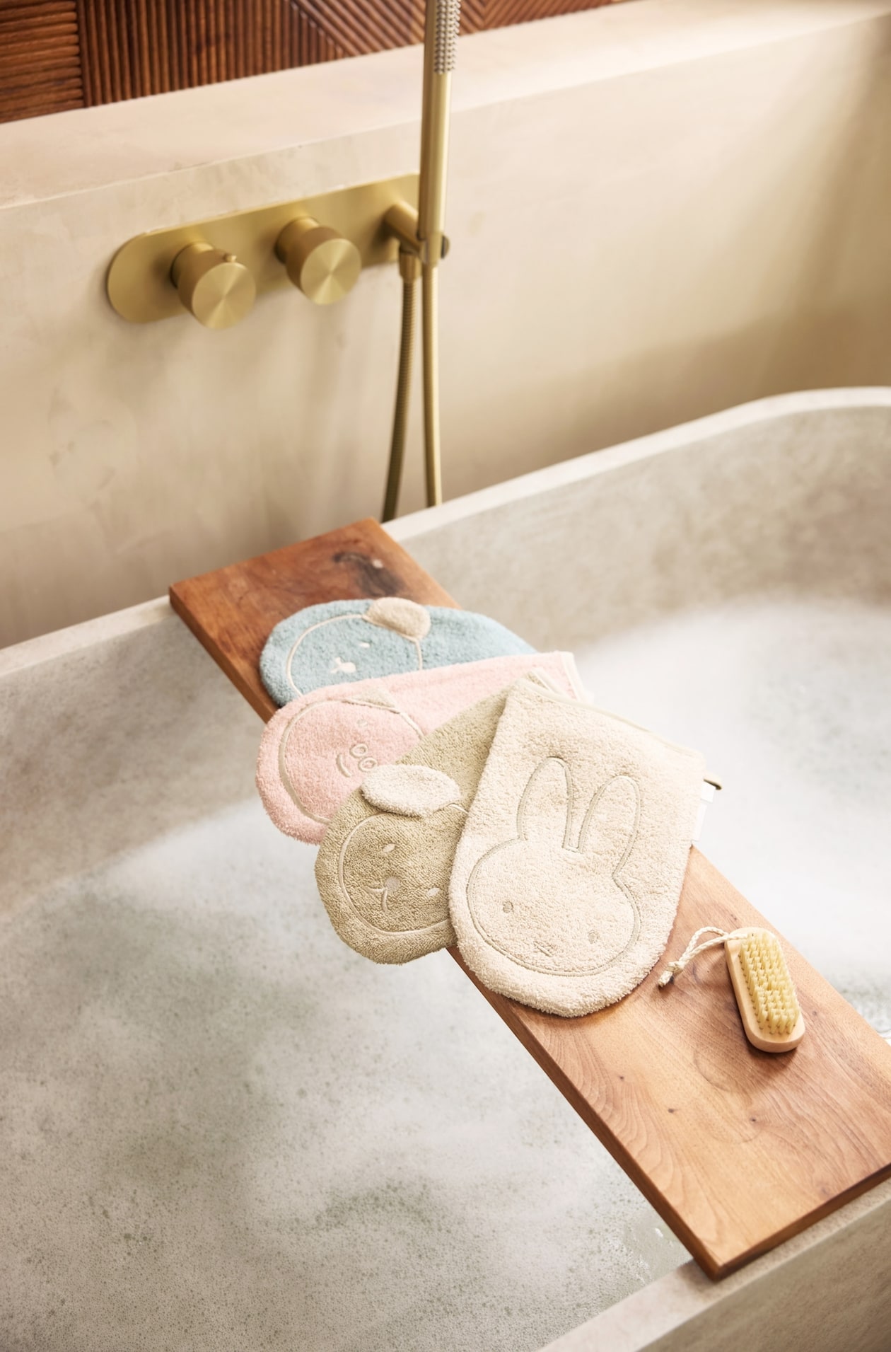 Washcloth Set Miffy & Friends - 4-pack - Miffy & Friends - Jollein ...