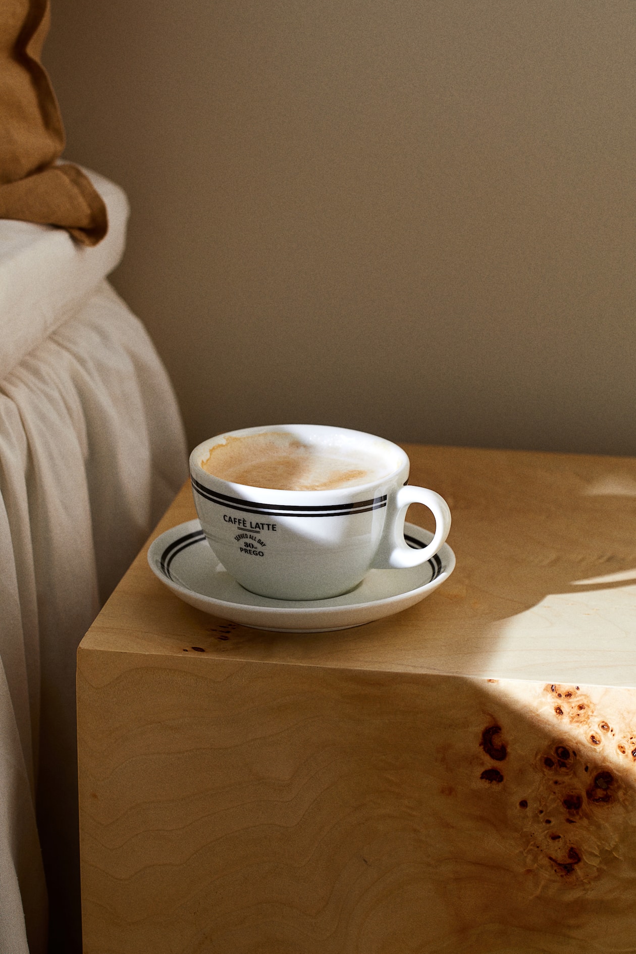 Taza y plato para latte - Blanco/Caffè latte - Home All | H&M MX