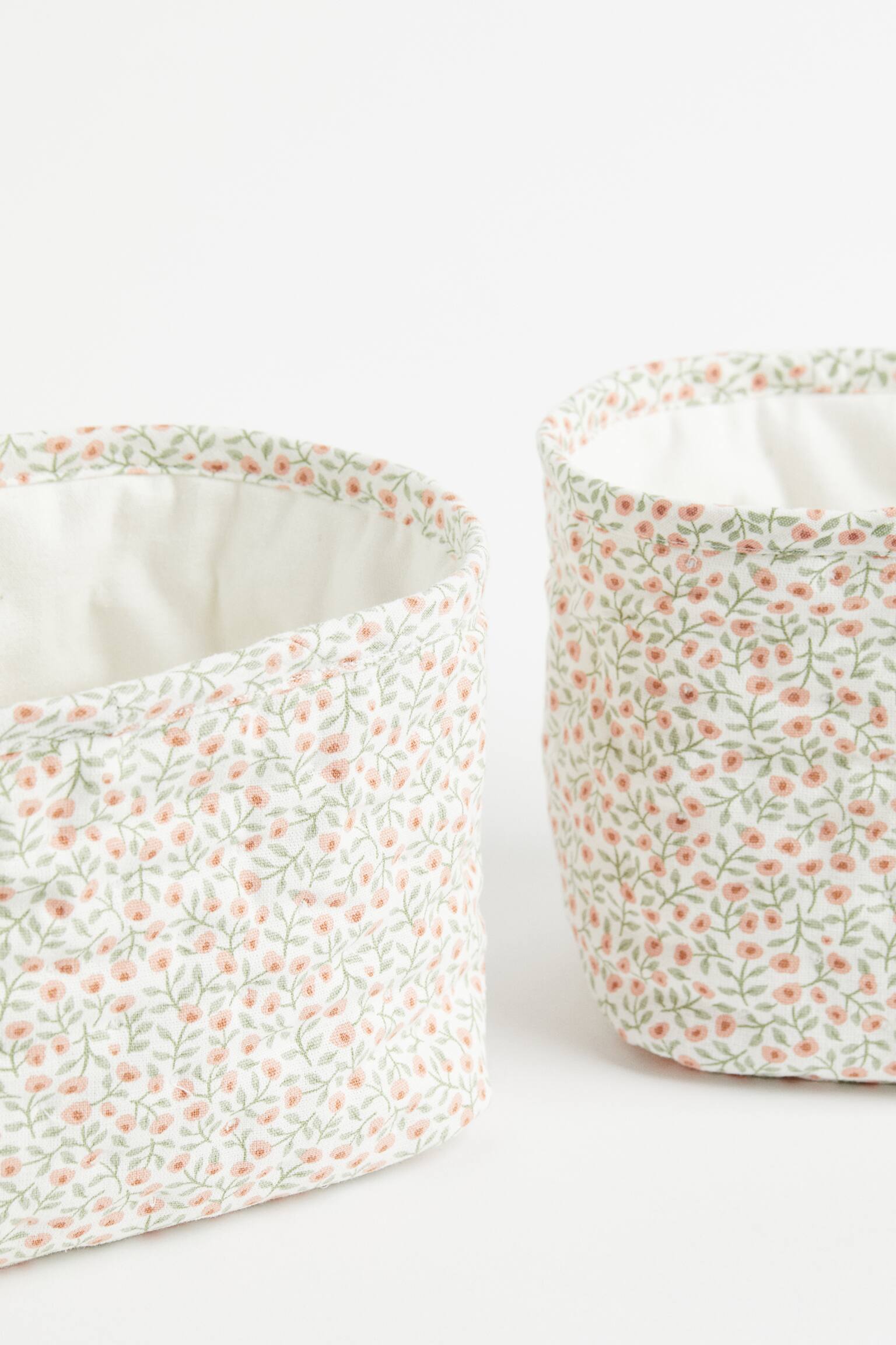 2-pack Quilted Storage Baskets - White/floral - Home All | H&M US