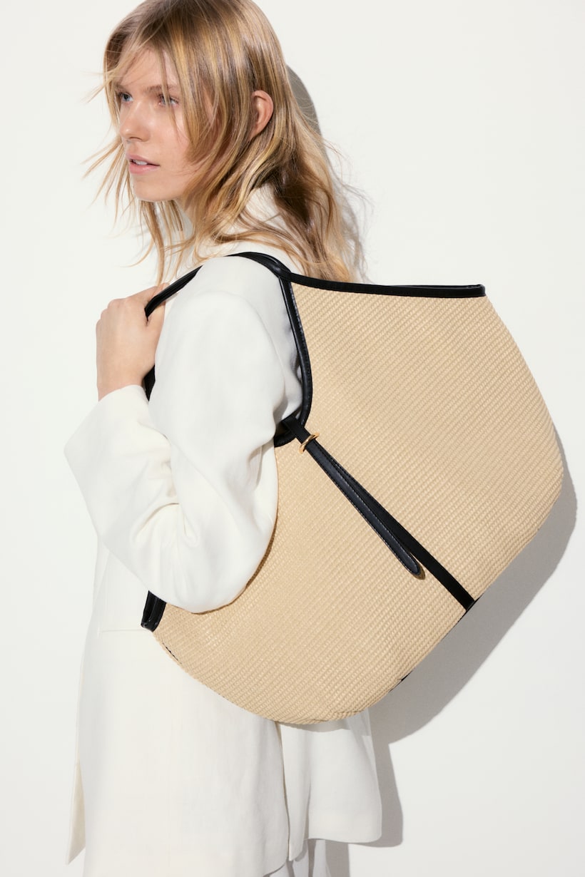 Straw shopper - Beige/Black - Ladies | H&M GB