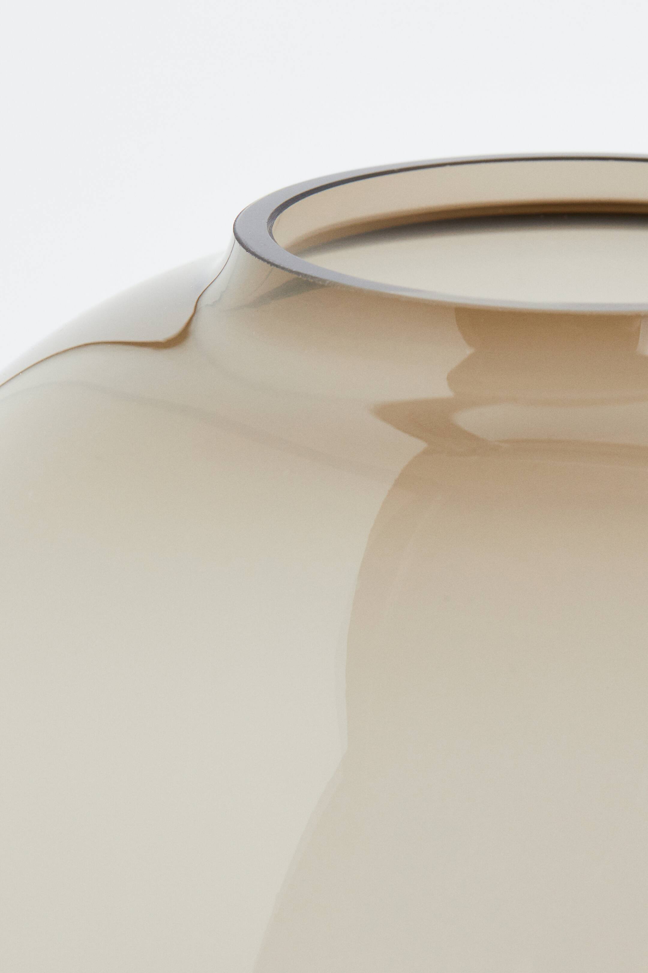 Large glass vase - Beige - Home All | H&M IN