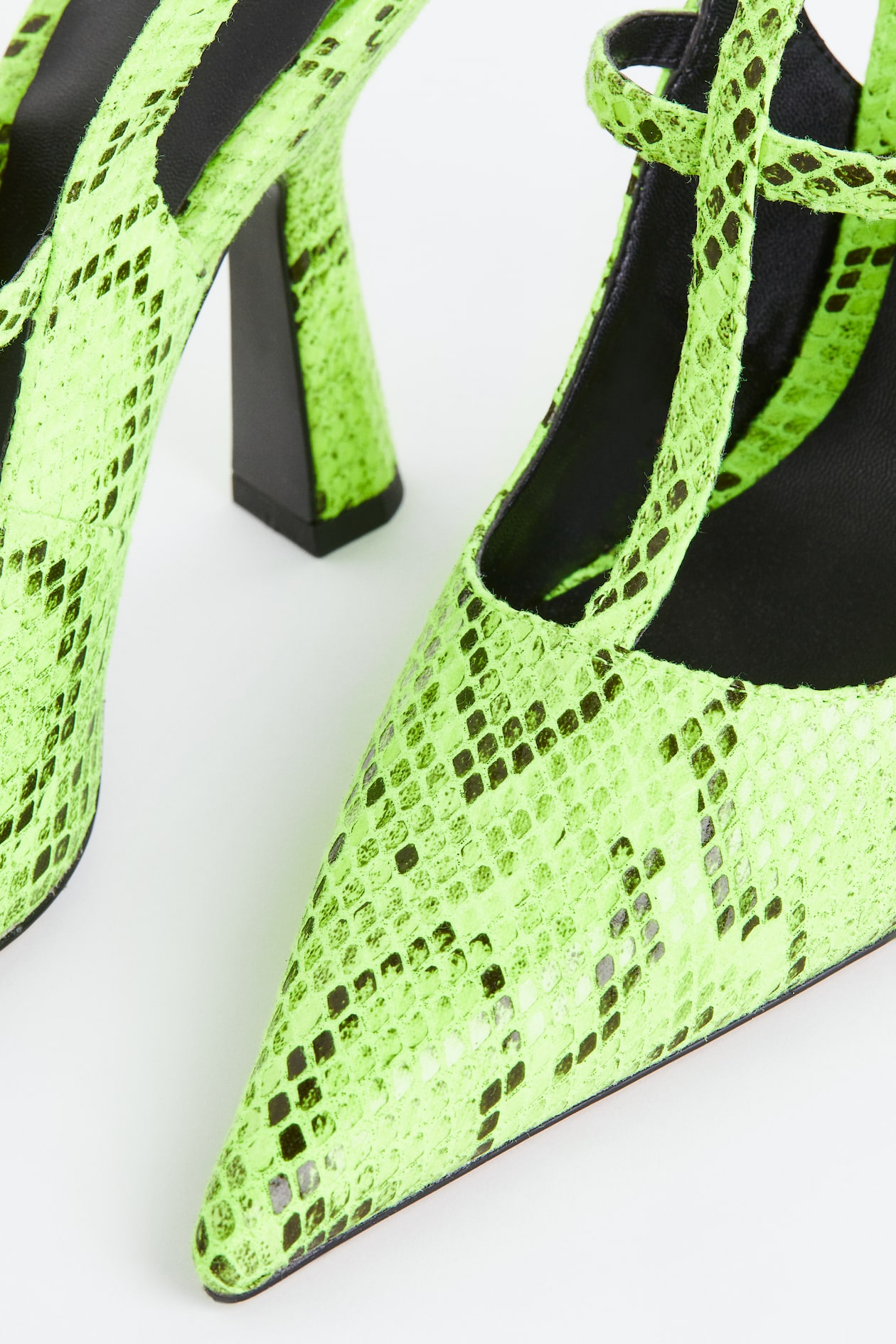Women's Green/Snakeskin-patterned Snakeskin-patterned court shoes | H&M GB