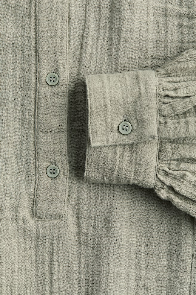 Batwing-Sleeved Muslin Blouse - Light khaki green - Ladies | H&M US