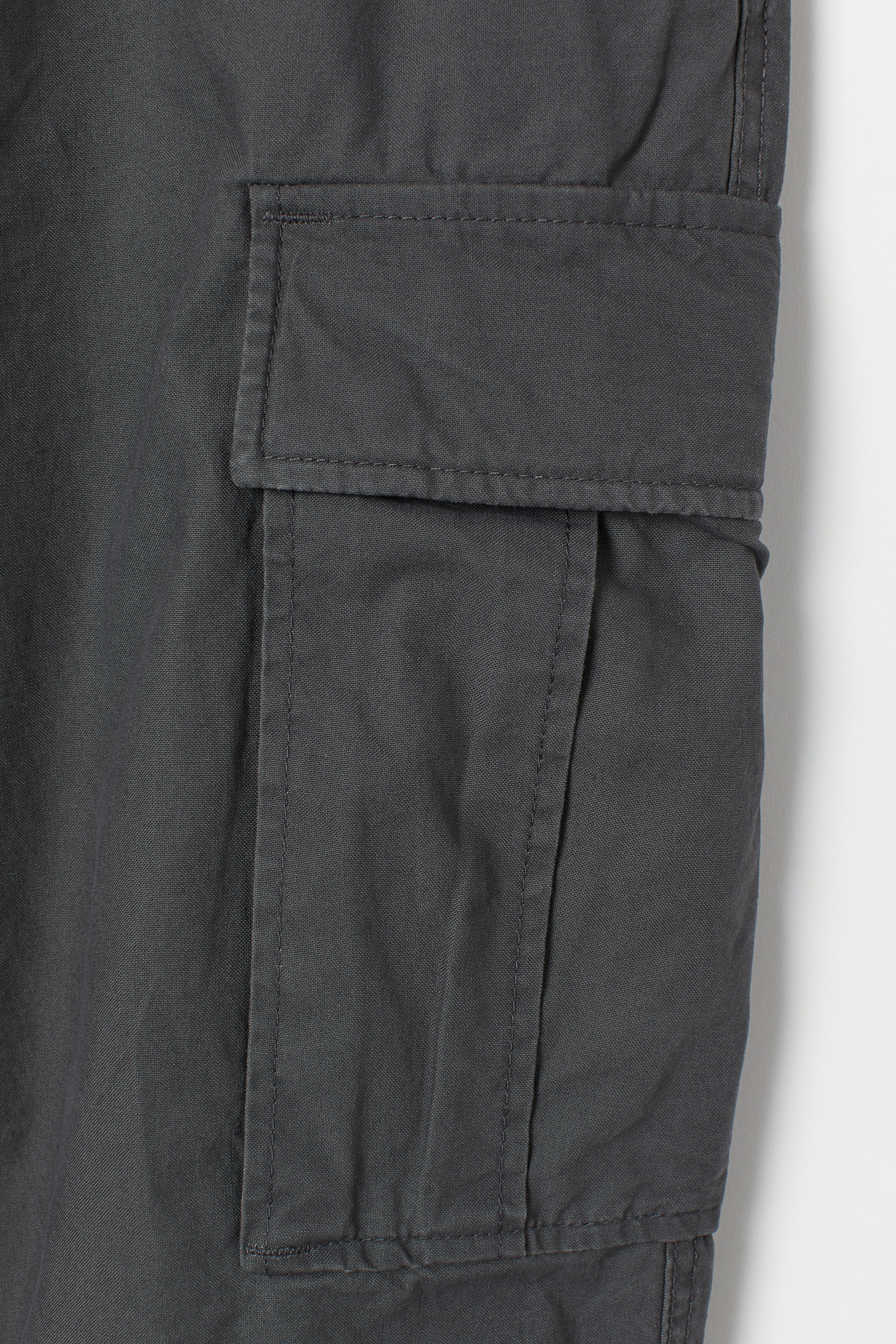 Βαμβακερό παντελόνι cargo - Σκούρο γκρι - Men | H&M GR