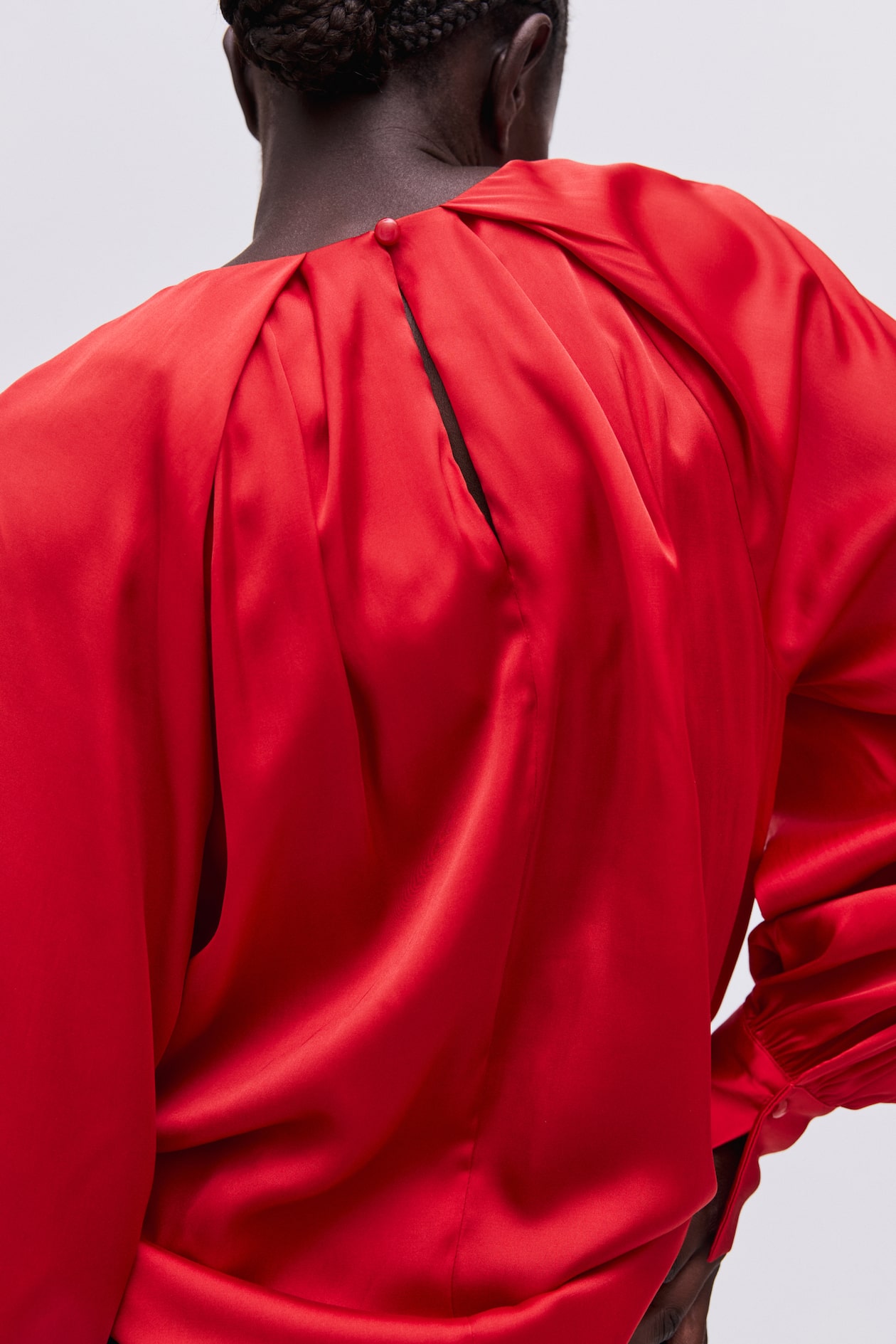 Women's Bright red Balloon-Sleeved Satin Blouse | H&M CA