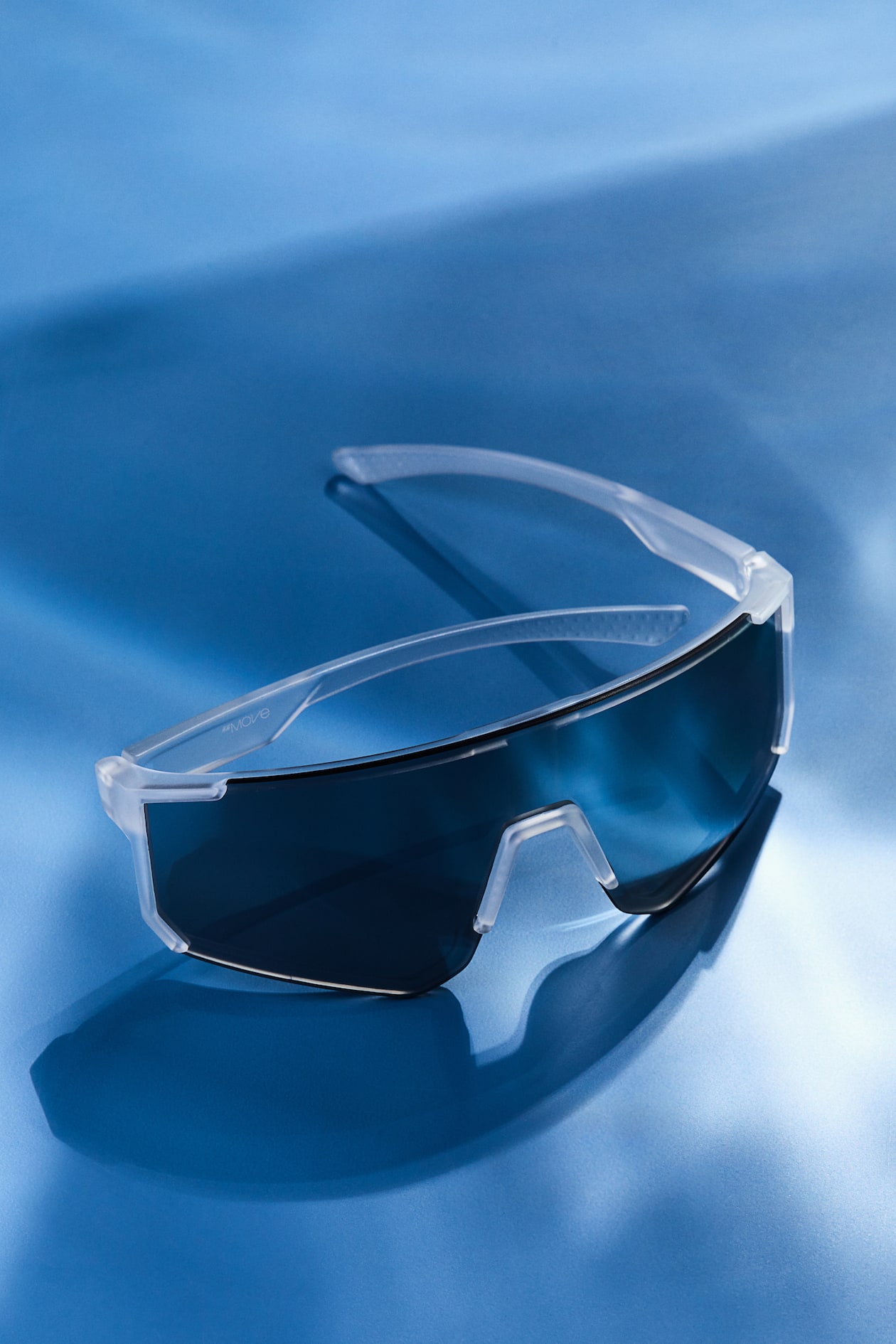 Women's Transparent Shatterproof Sports Sunglasses | H&M CA