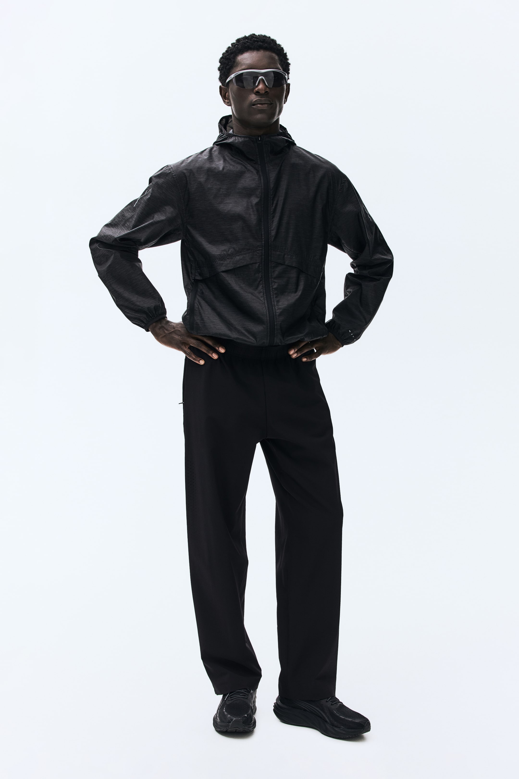 Regular Fit Løpebukse med DryMove™ - Sort - Men | H&M NO