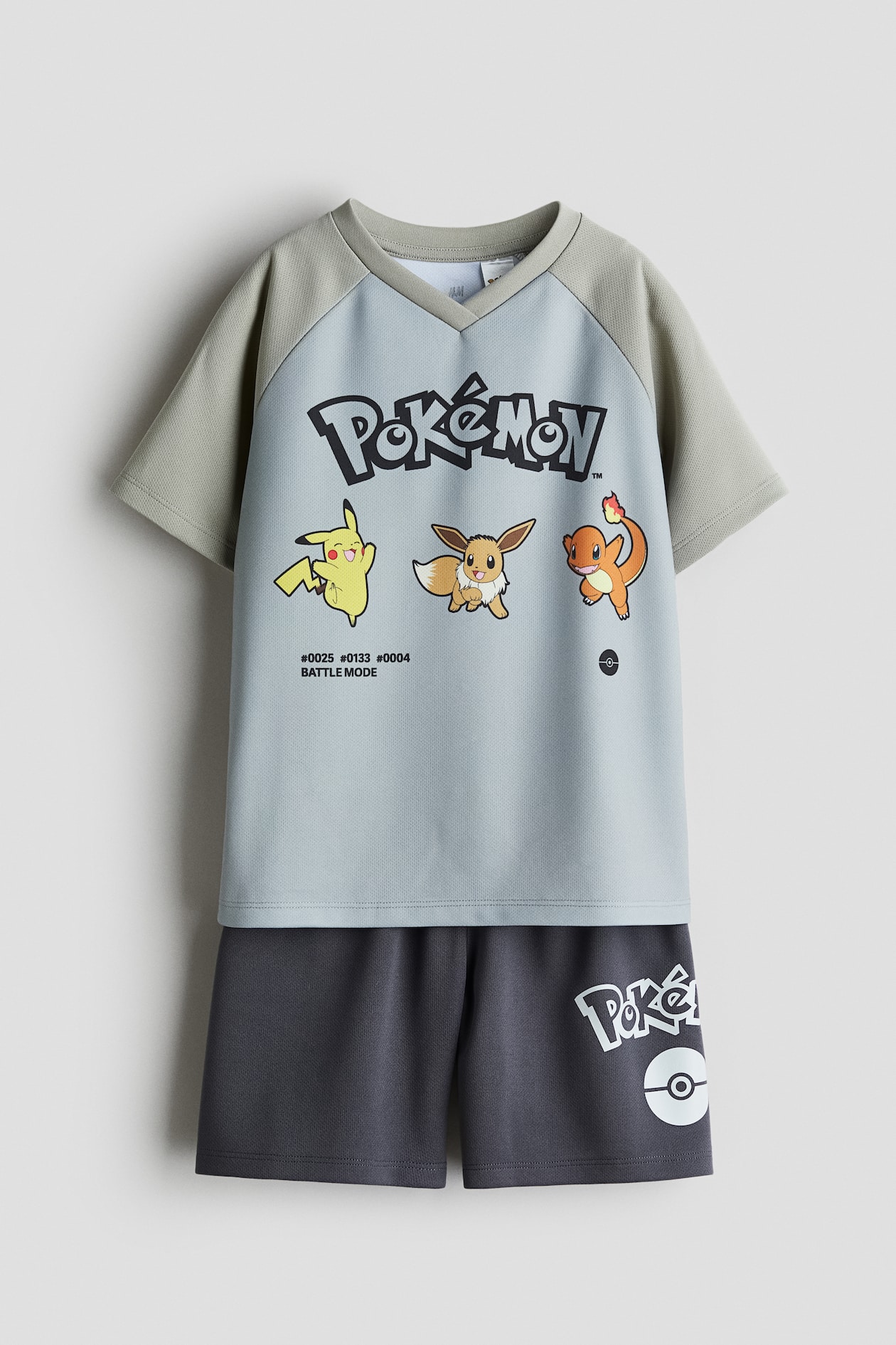 Grey/Pokémon 2-piece Soccer Set for kids | H&M AU