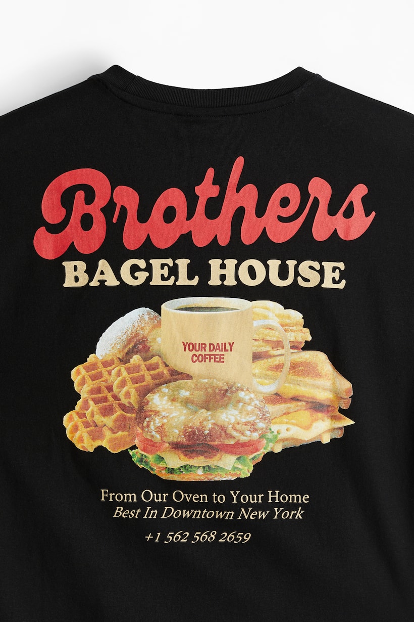 Men’s Black/Brothers Loose Fit Printed T-shirt | H&M US