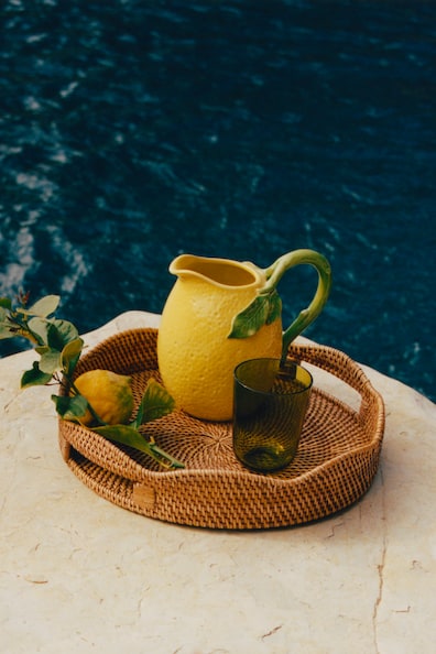 Lemon-shaped stoneware jug - Yellow - Home All | H&M GB