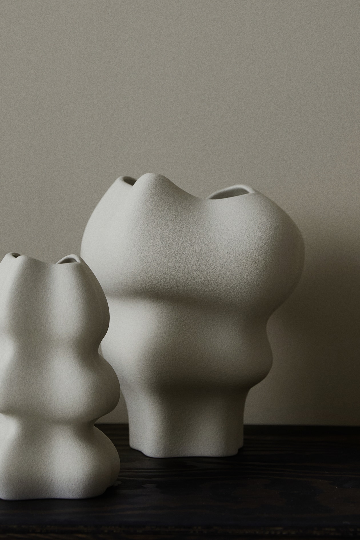 Extra grote keramieken vaas met onregelmatige vorm - Wit - HOME | H&M NL