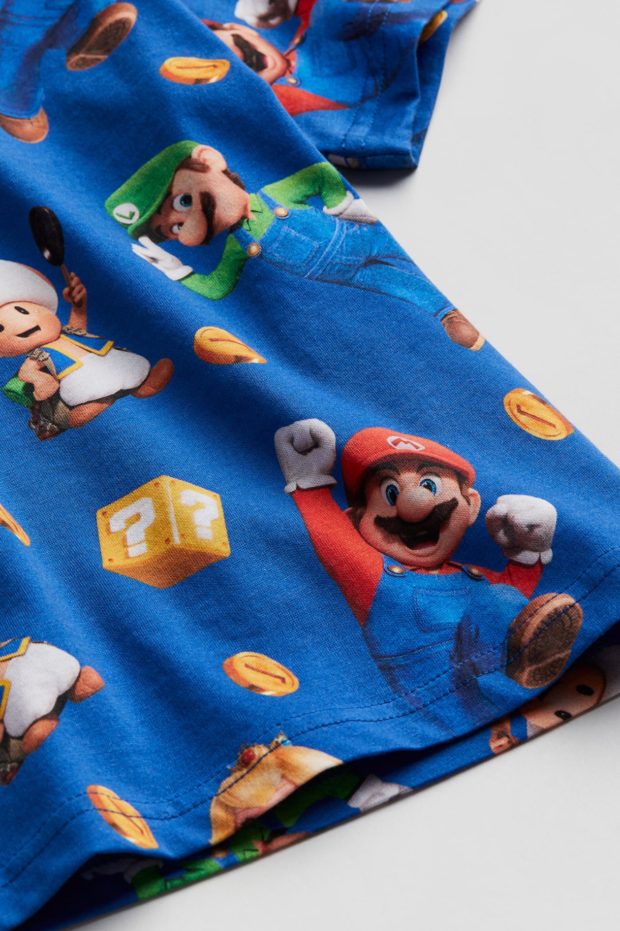 Bright blue/Super Mario Oversized Printed T-Shirt for kids | H&M US