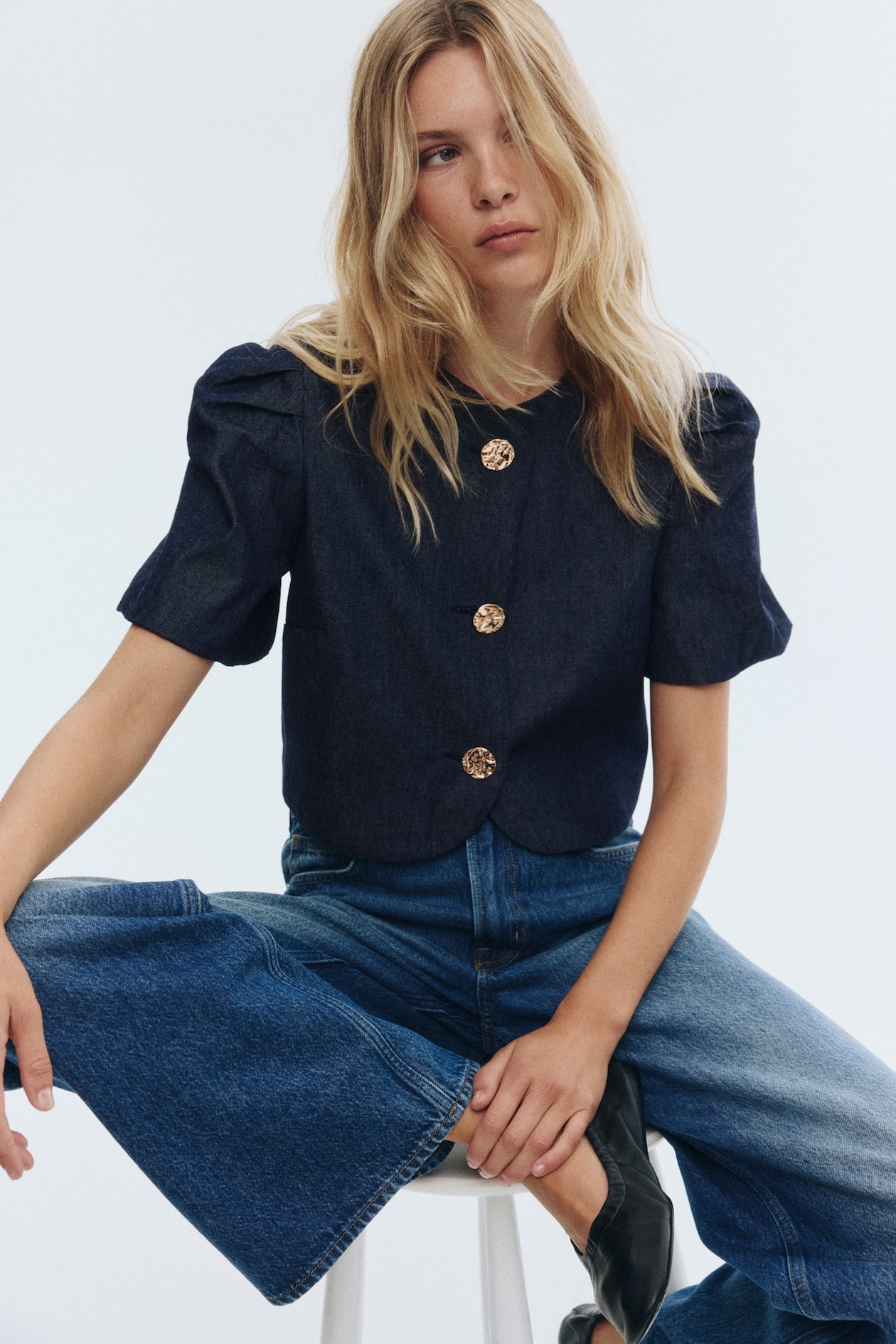 Camicetta in denim con maniche a palloncino - Blu denim scuro - DONNA ...