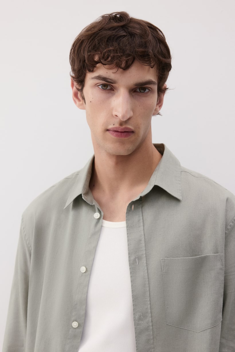 Regular-Fit Linen-Blend Shirt - Khaki green - Men | H&M US