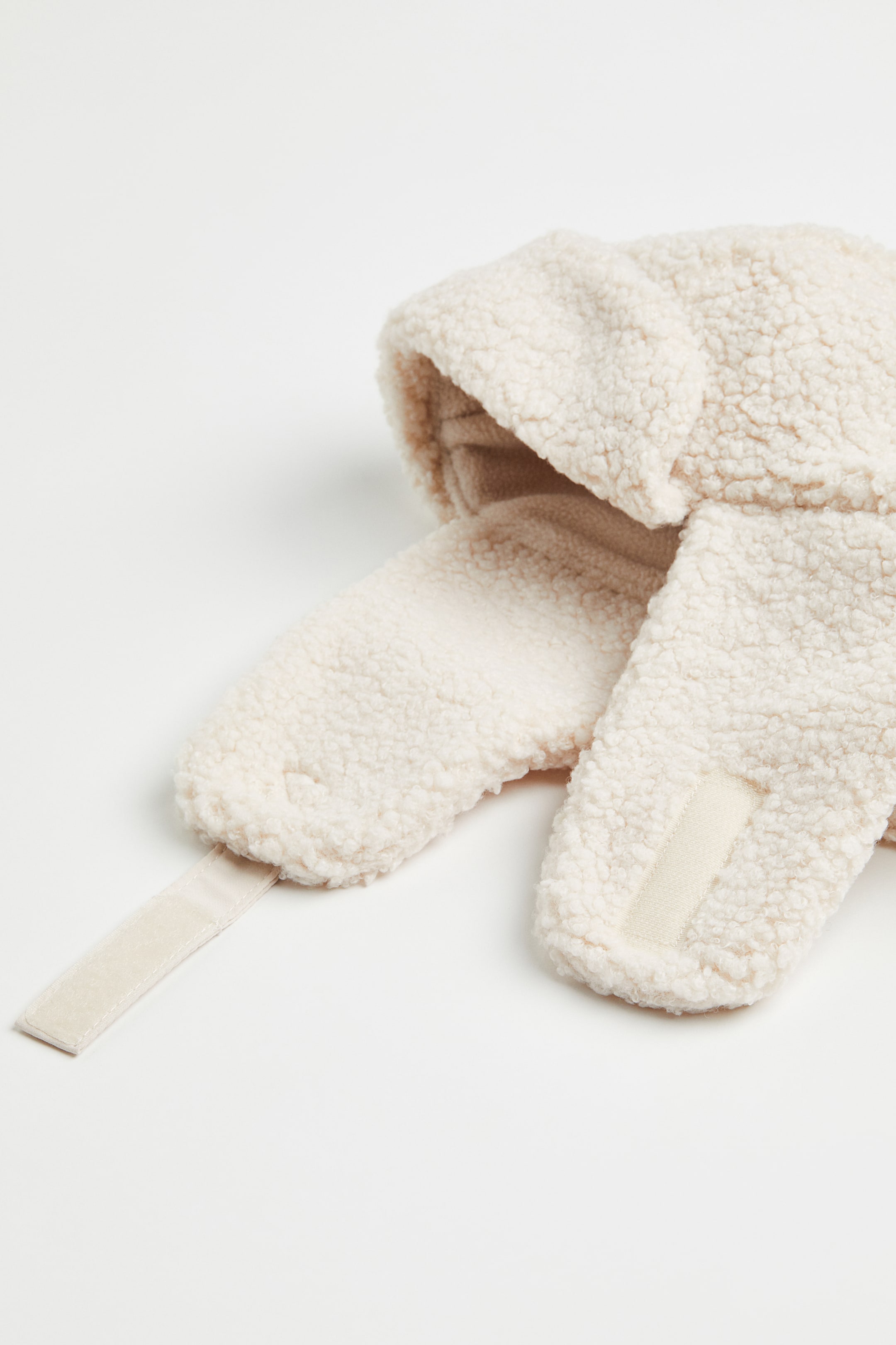 Teddy earflap hat - Natural white - Kids | H&M