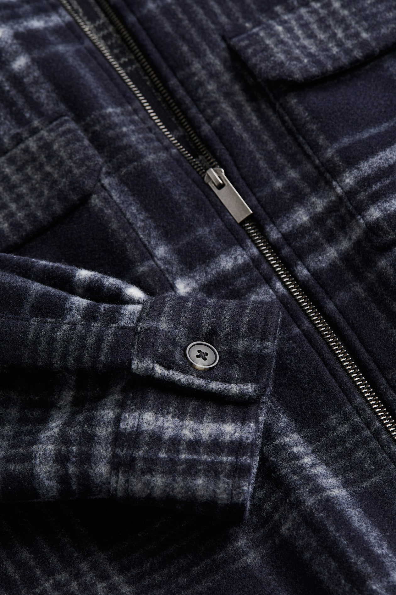 Regular Fit Felted overshirt - Dark blue/Checked - Men | H&M GB