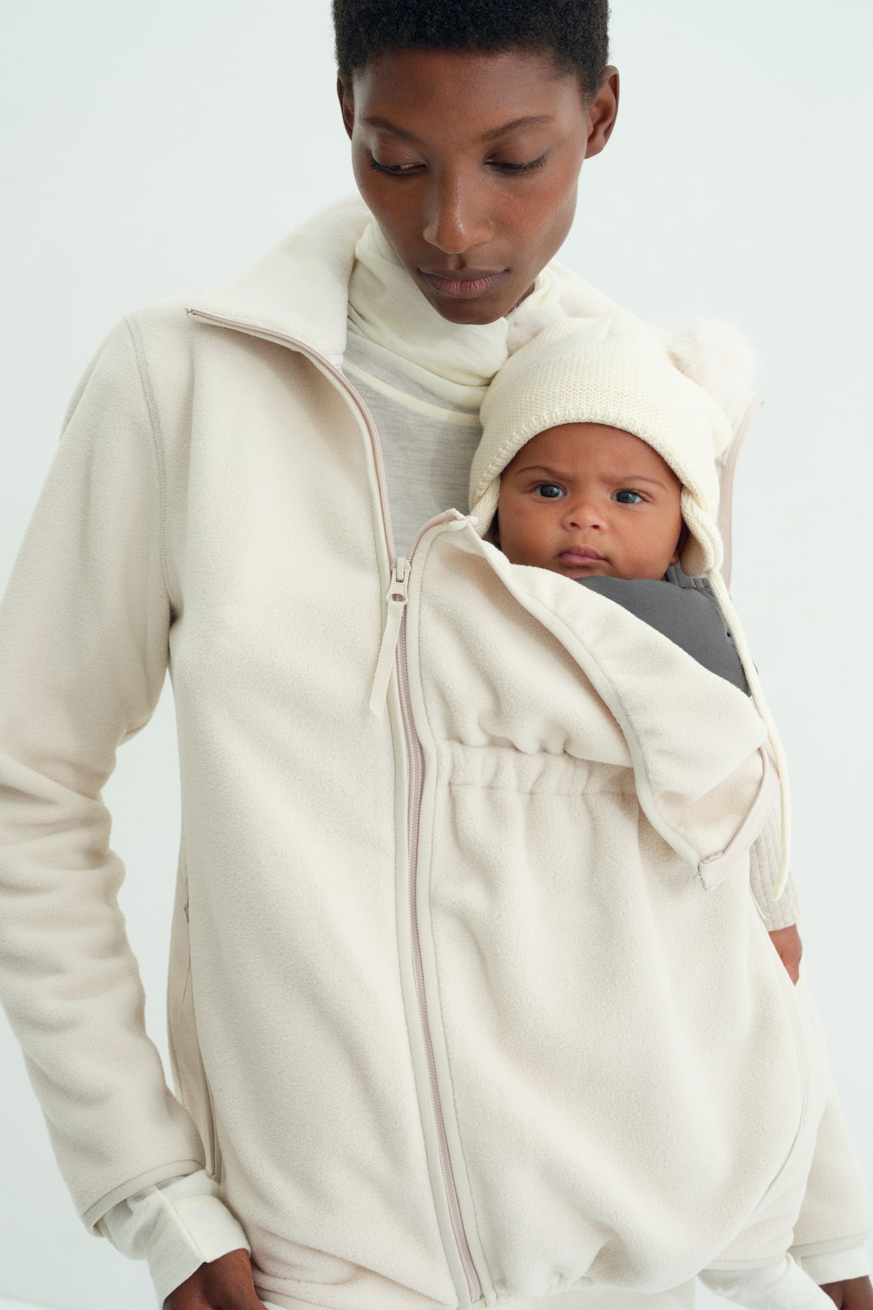Women's Light beige MAMA Before & After Babywearing fleece jacket | H&M IN