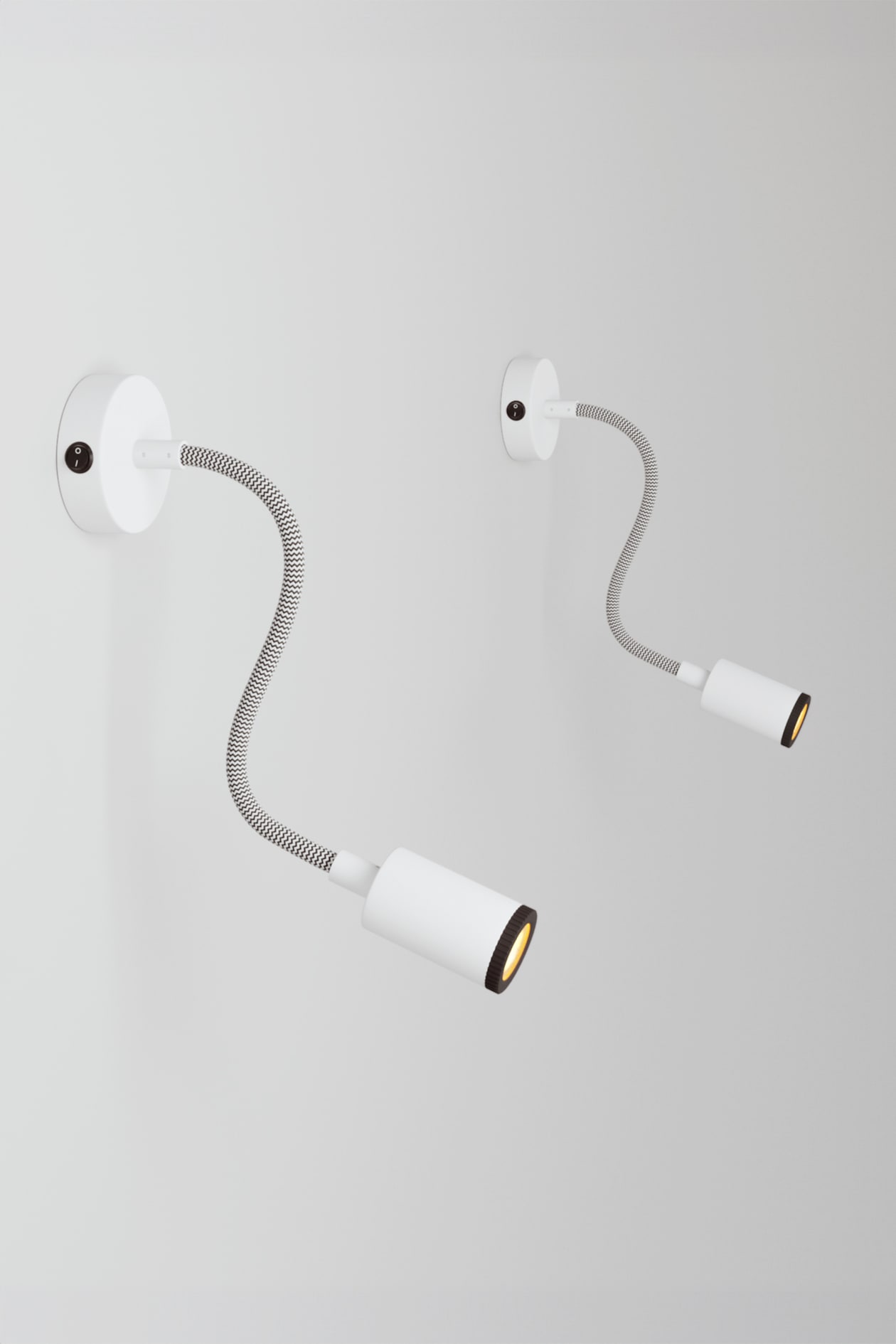 Set Of Two Flex Wall Sconces With Spotlight - Weiß - Creative-Cables ...